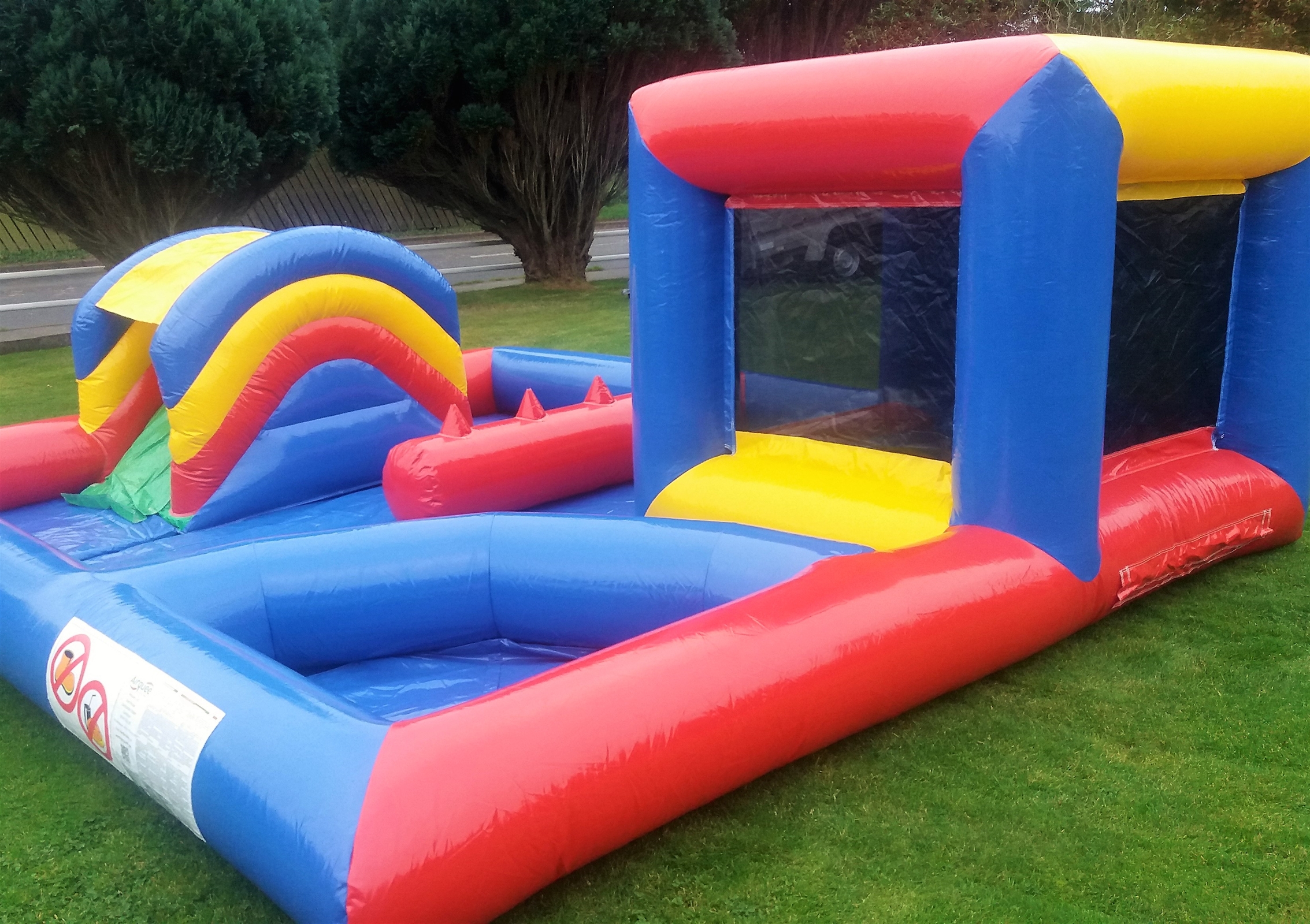 12ft x 15ft Play Zone - Best Bouncy Castle Hire, Inflatable Game Hire ...