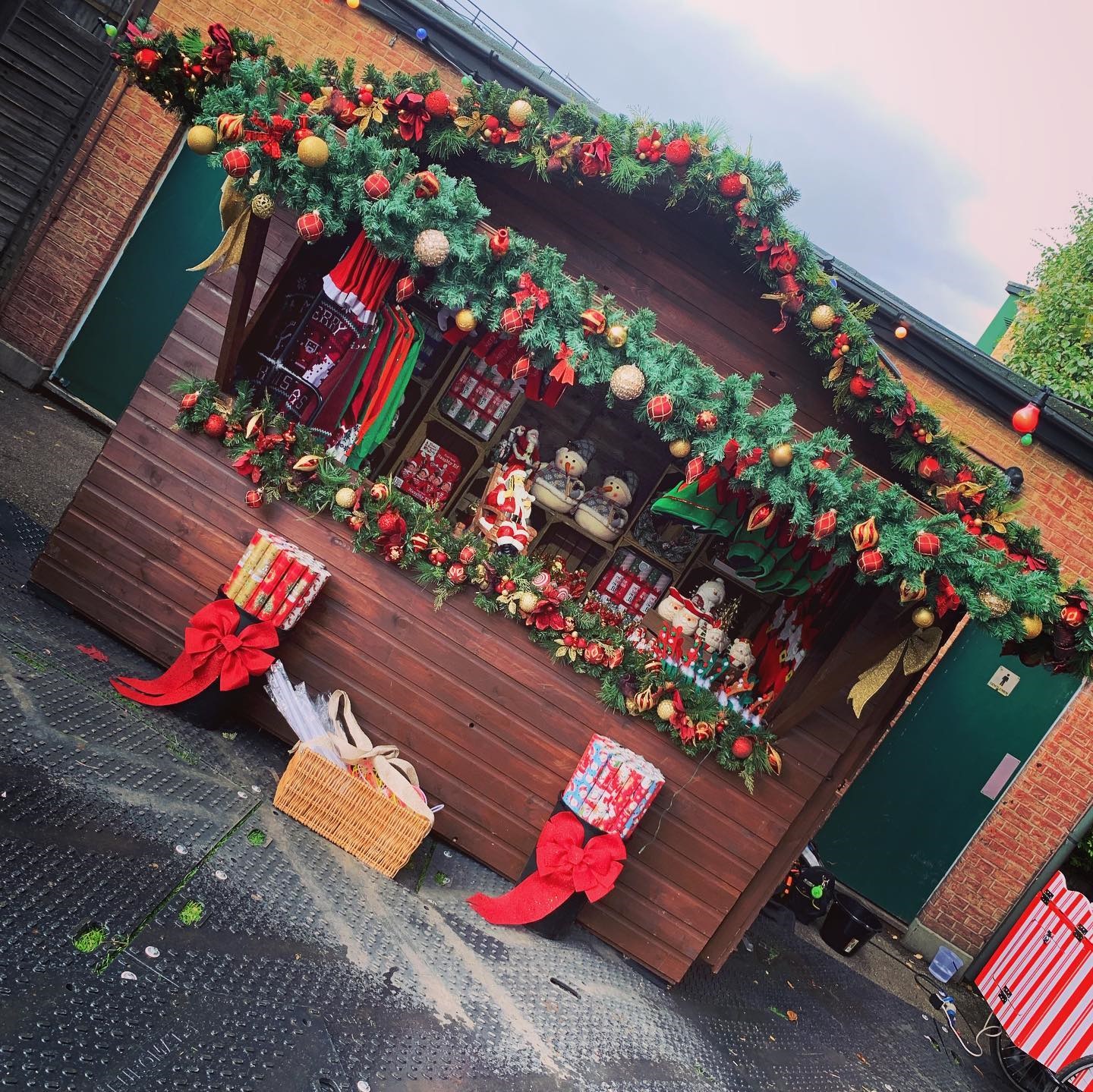 Christmas Market Retail Hut for hire | Wooden Alpine Chalets