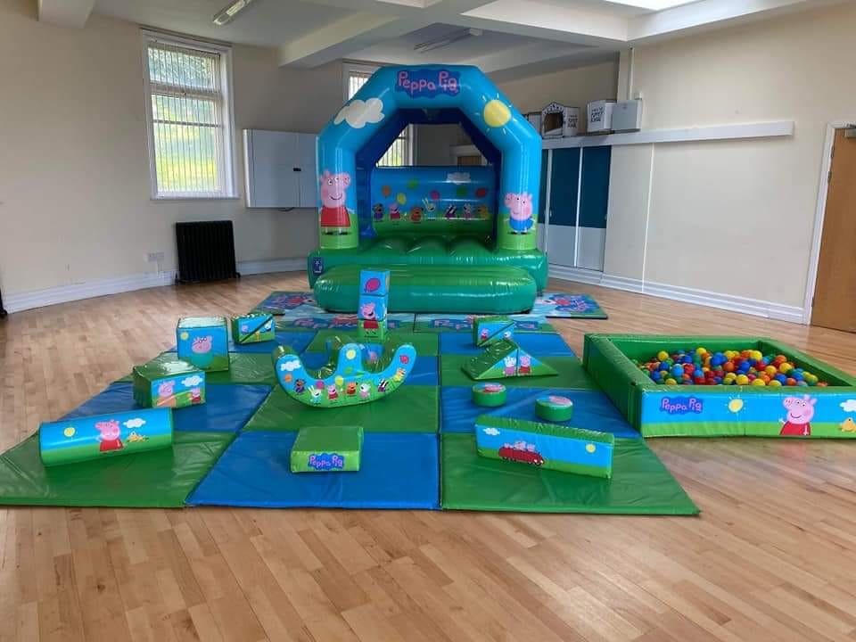 Peppa Pig Soft Play And Peppa Pig Bouncy Castle