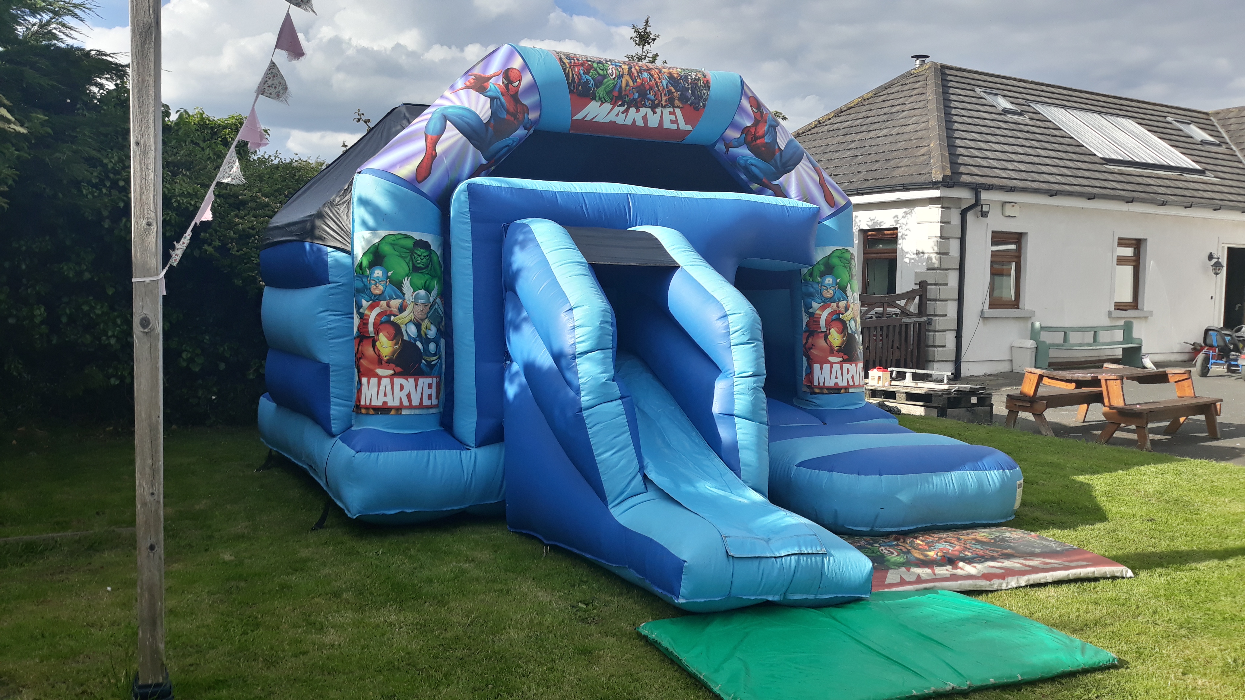 Bouncy Castles with Slide - Bouncy Castle Hire , Food Machines for hire ...