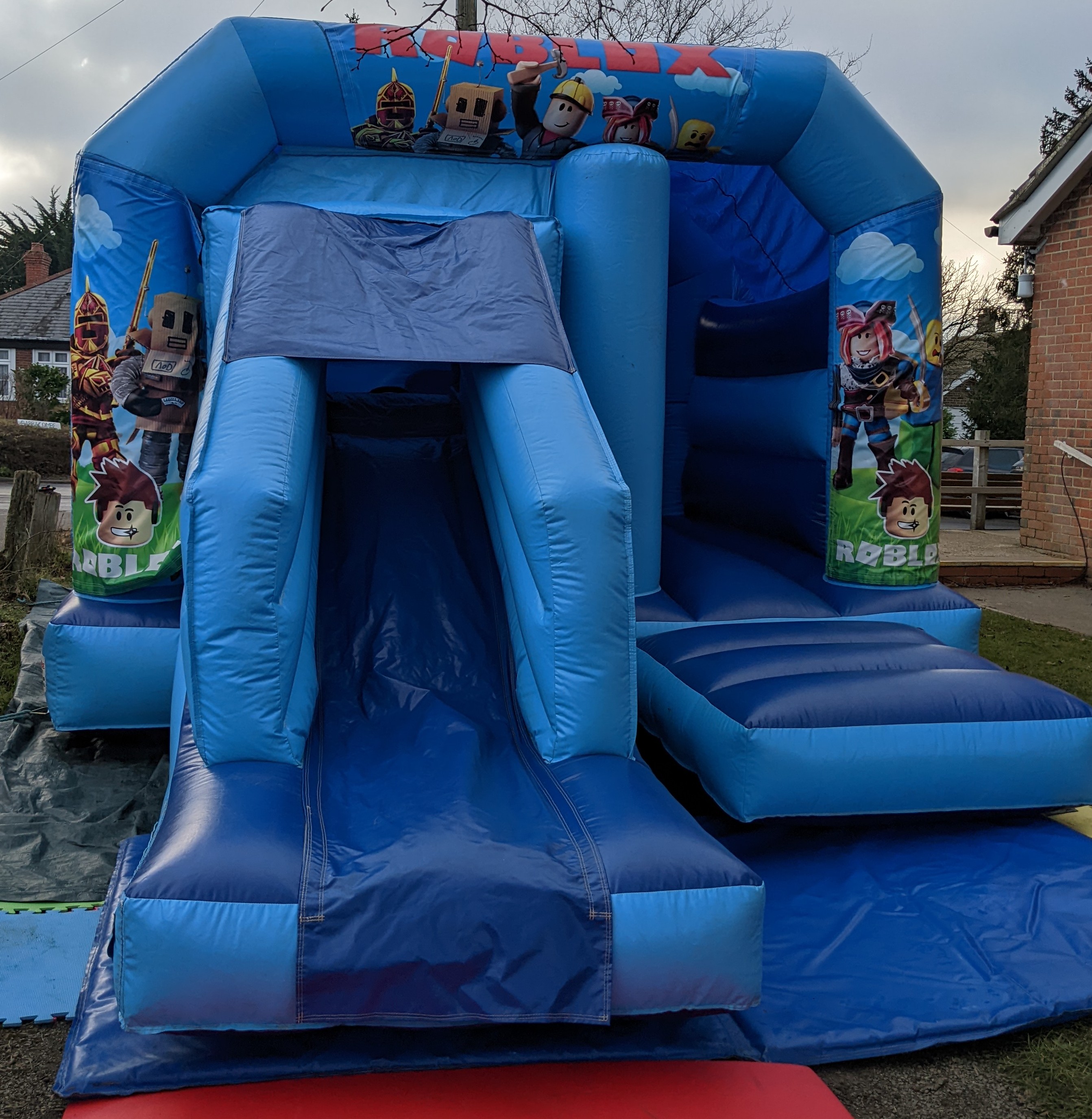 Bouncy & Slide Castle Hire - Bouncy Castle Hire in Ashford, Aldington ...