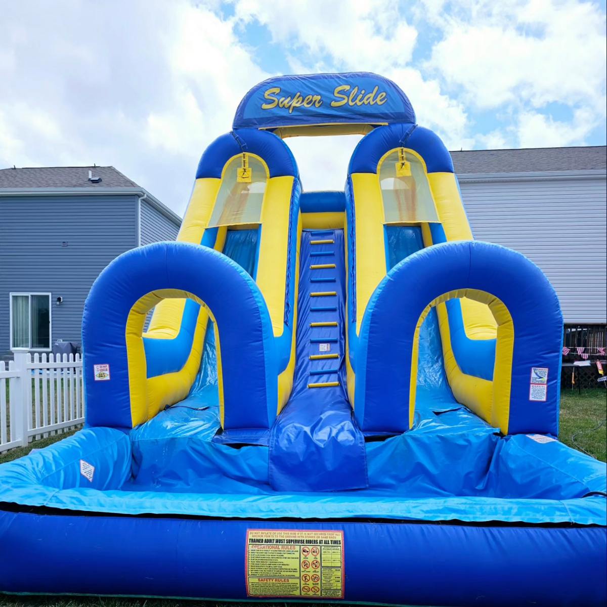22ft Double Lane Super Water Slide - Hire in OH | Weeee Jumpin LLC