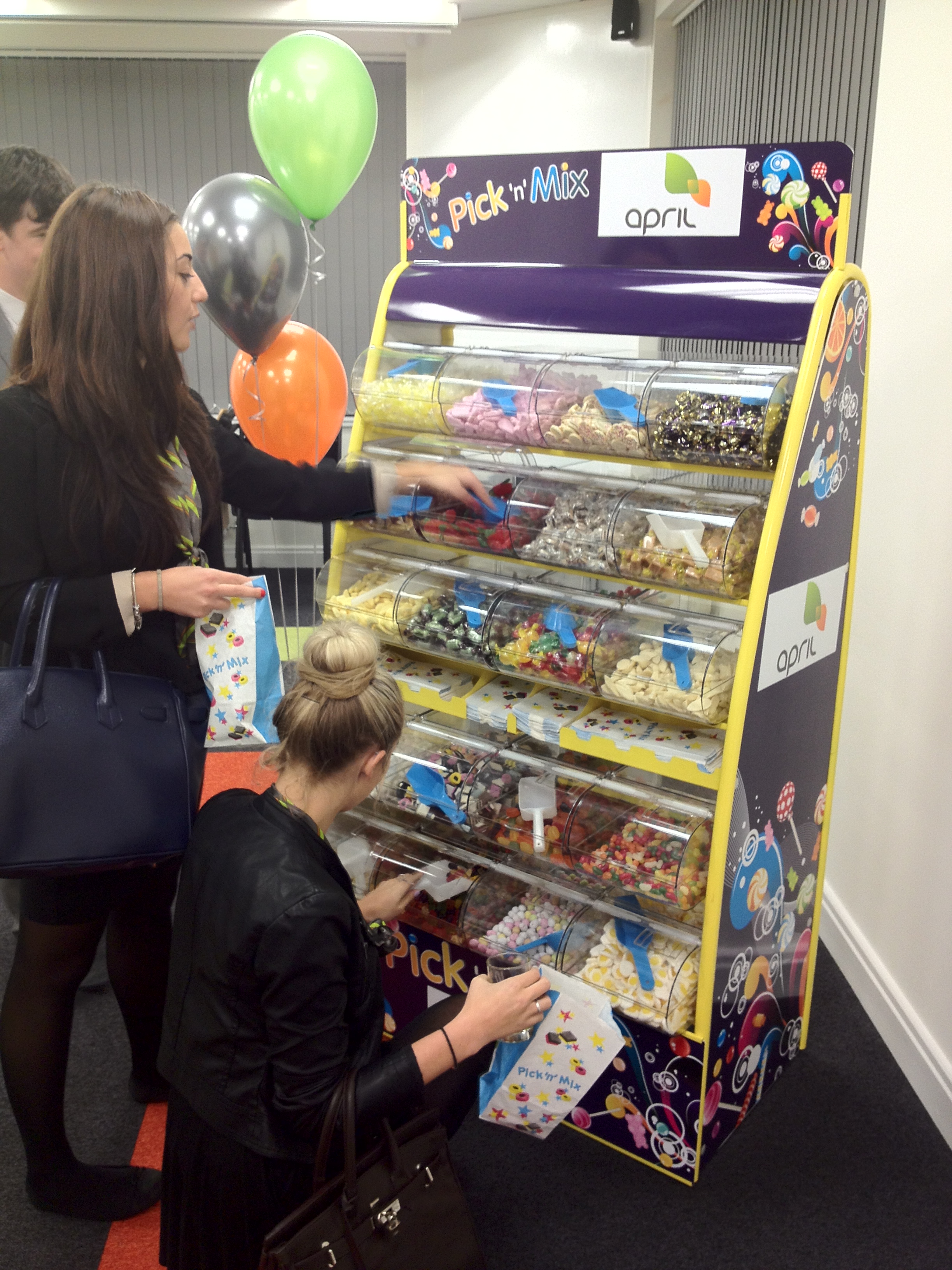 Pick ‘n’ Mix Sweet Stall Hire – Somerset & Dorset | Somerset Bouncy Ca