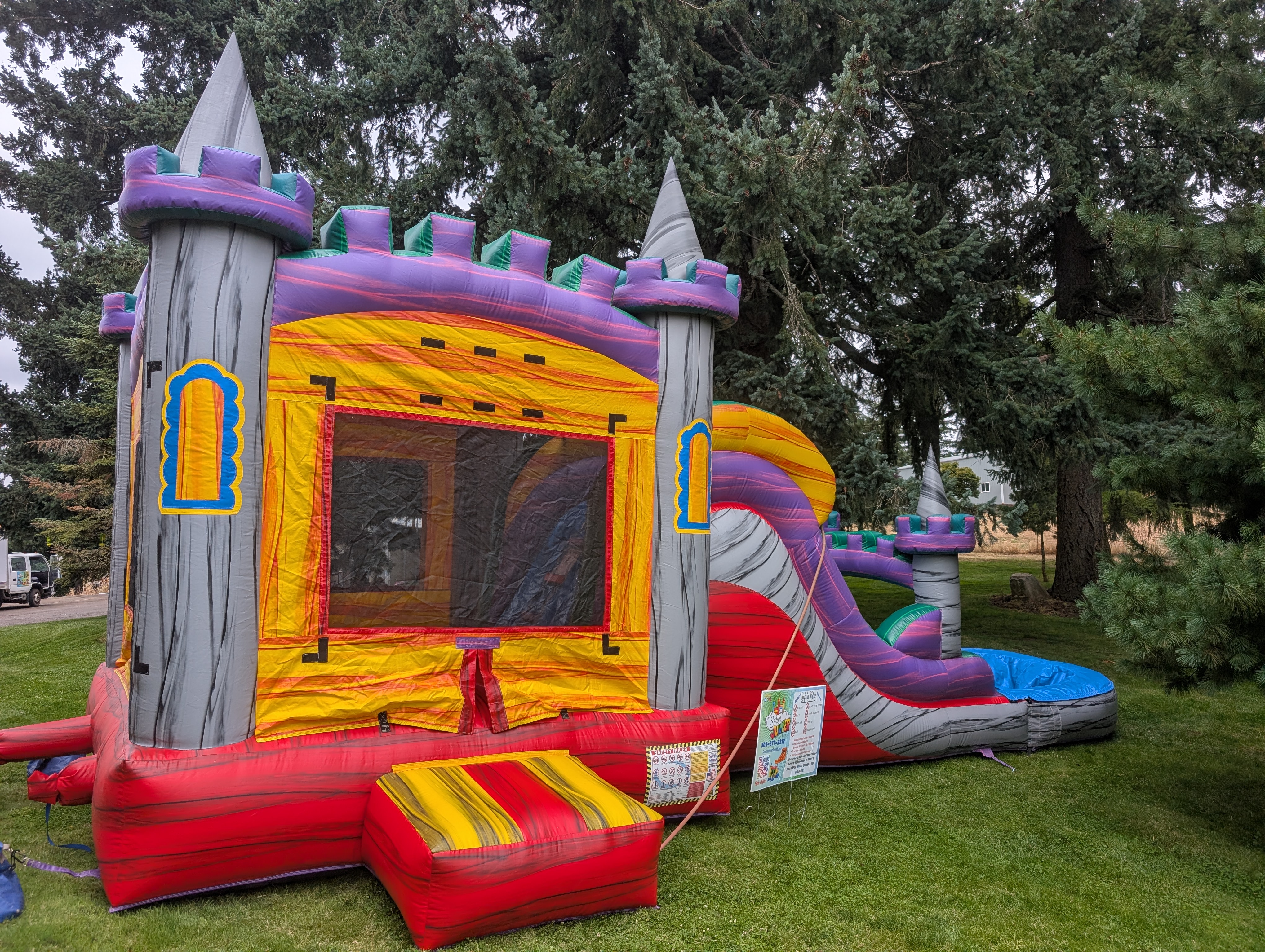 The Fortress Castle XL Combo - Bounce House Rentals, Jumper Rentals ...