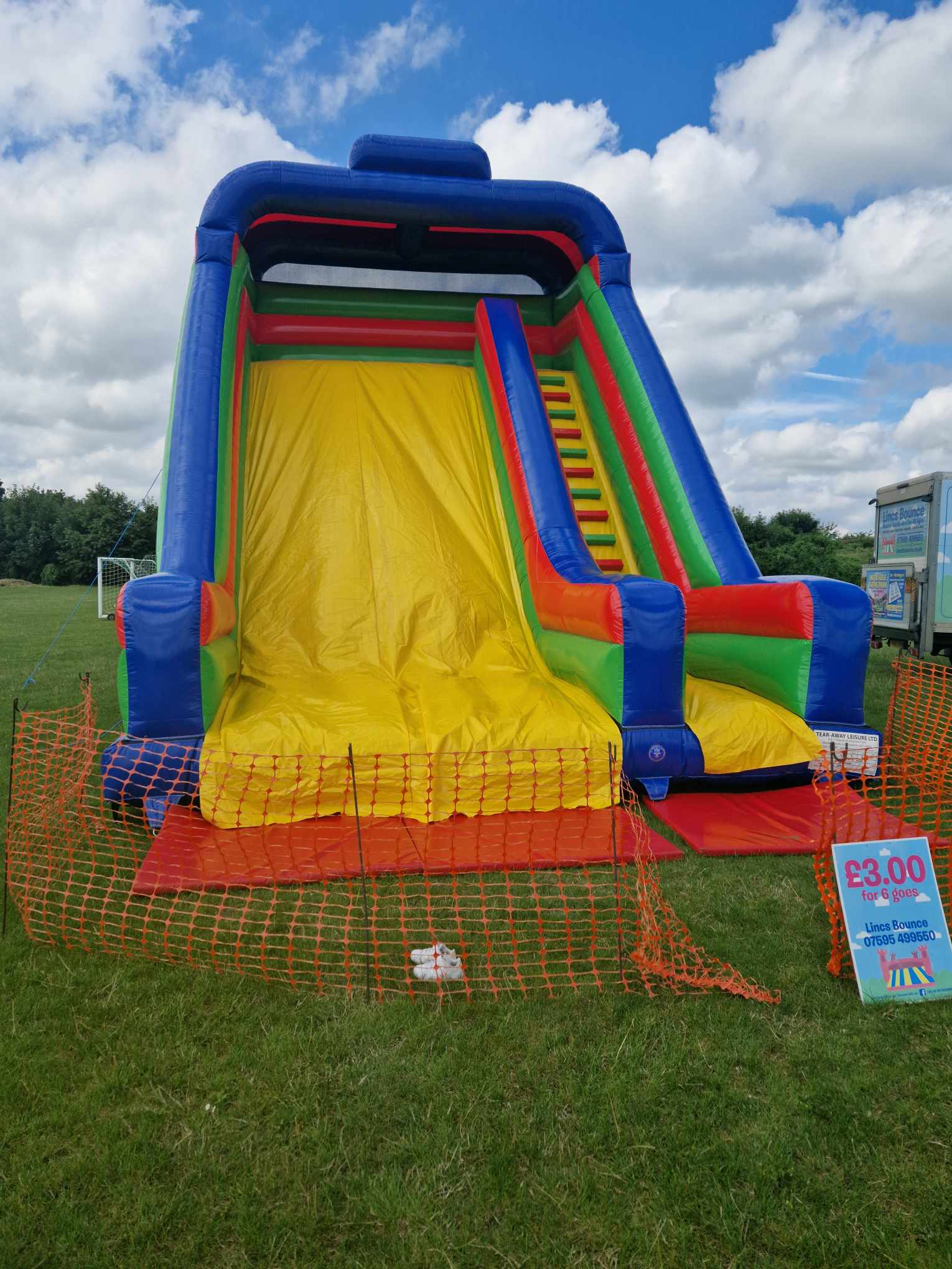 Mega Slide - Hire in Lincoln | Lincs bounce