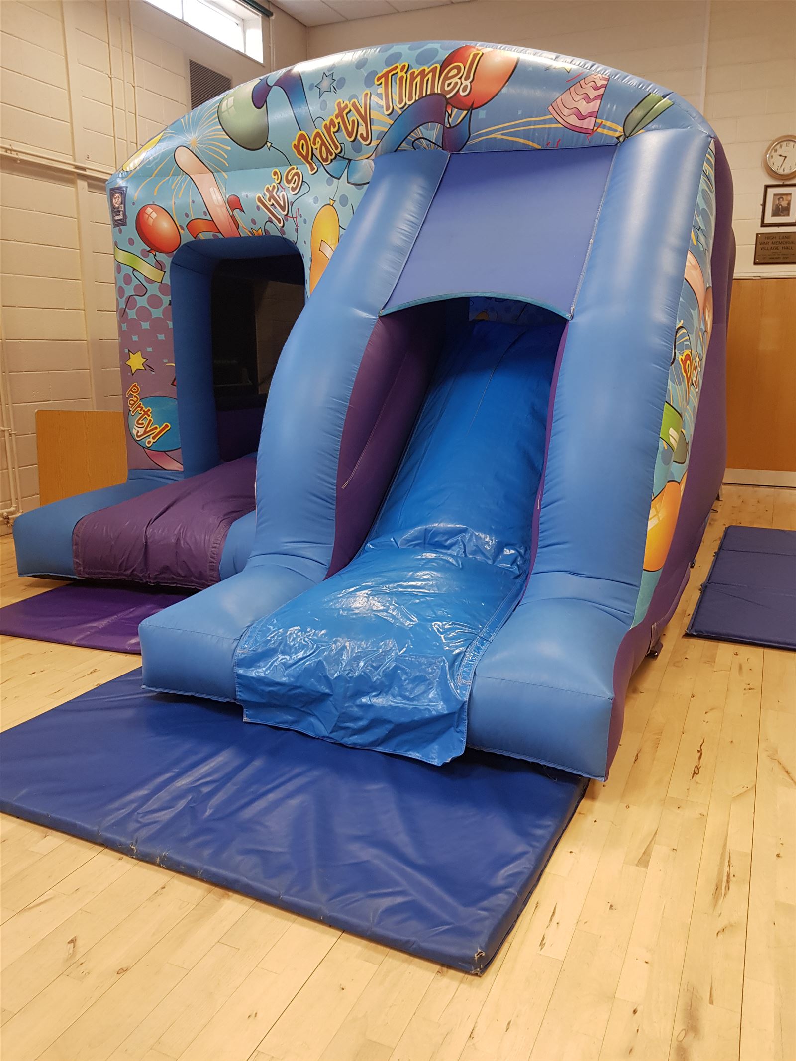 INDOOR CASTLES - Bouncy Castles in Stockport, Denton, Hyde, Cheadle ...