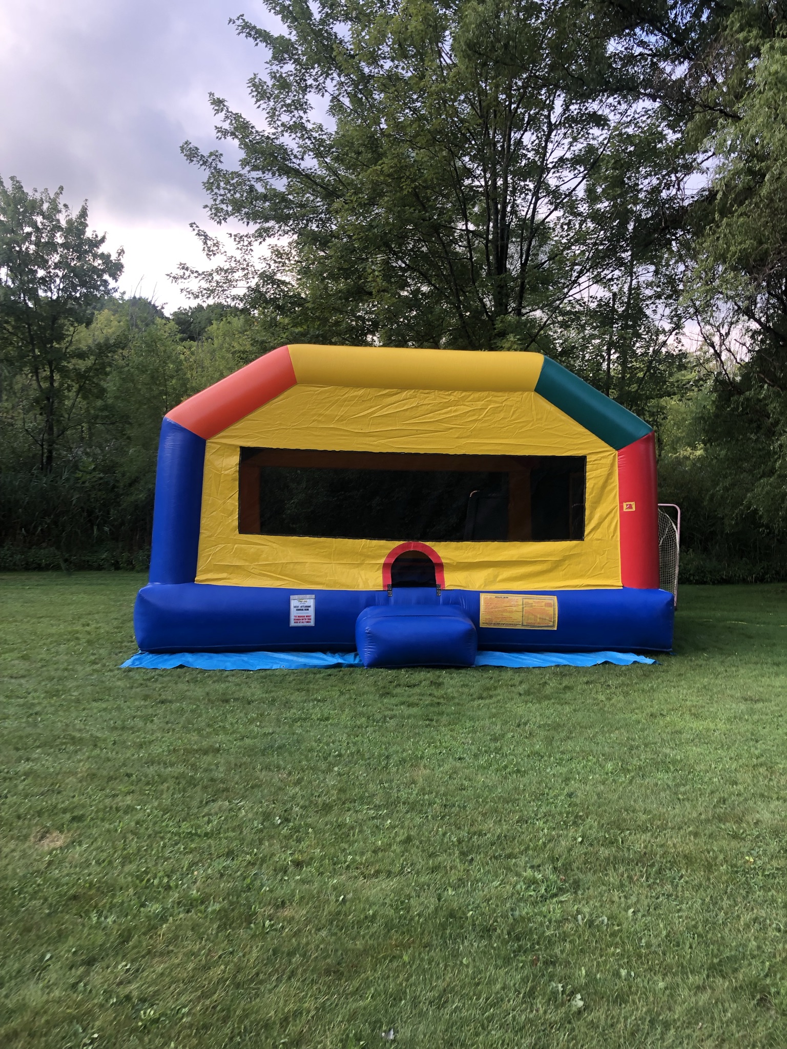 Extra Large Fun House - Cleveland's Premier Party Inflatable Rental ...