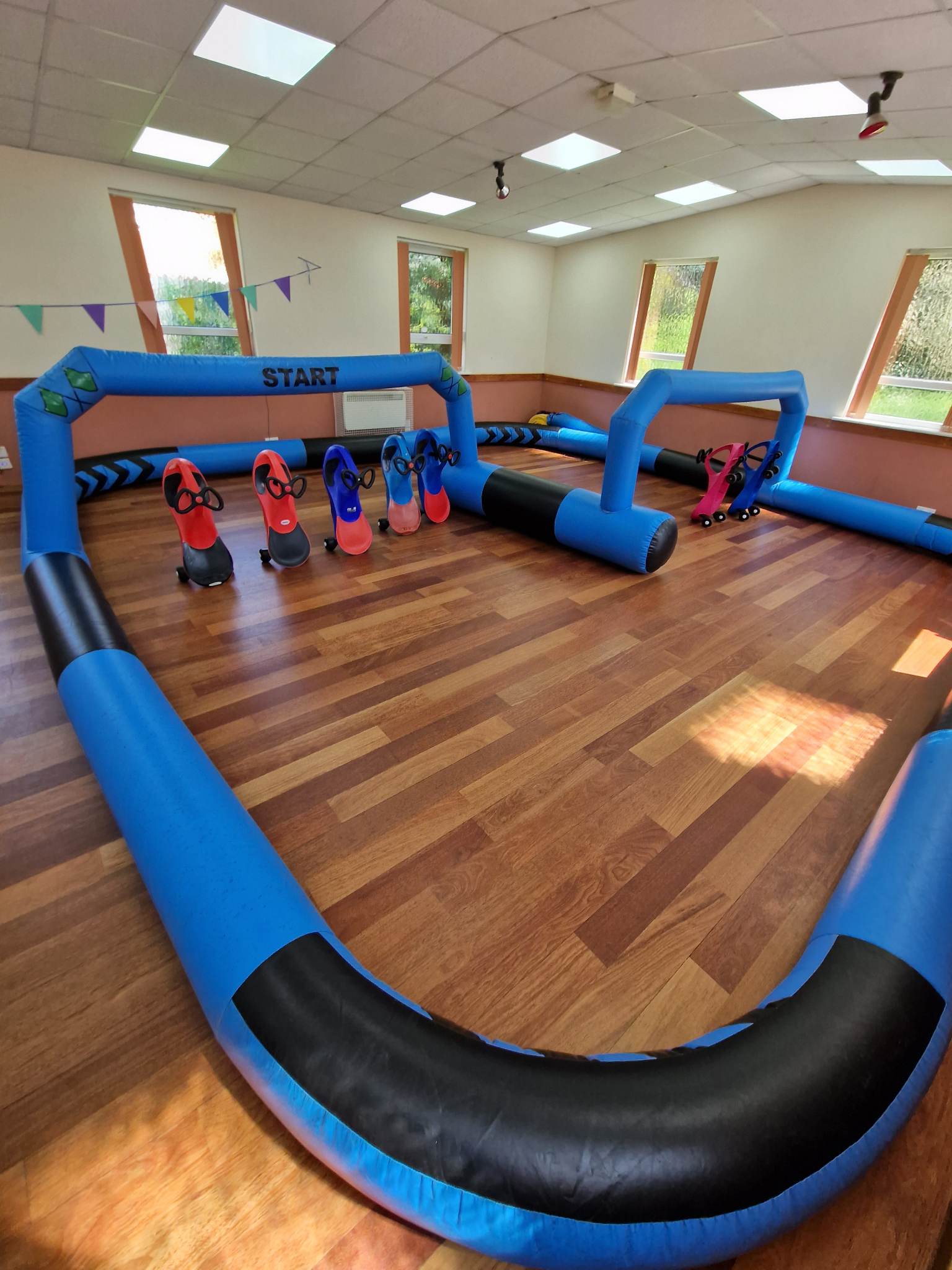 Didi Car Track - Hire in Lincoln | Lincs bounce