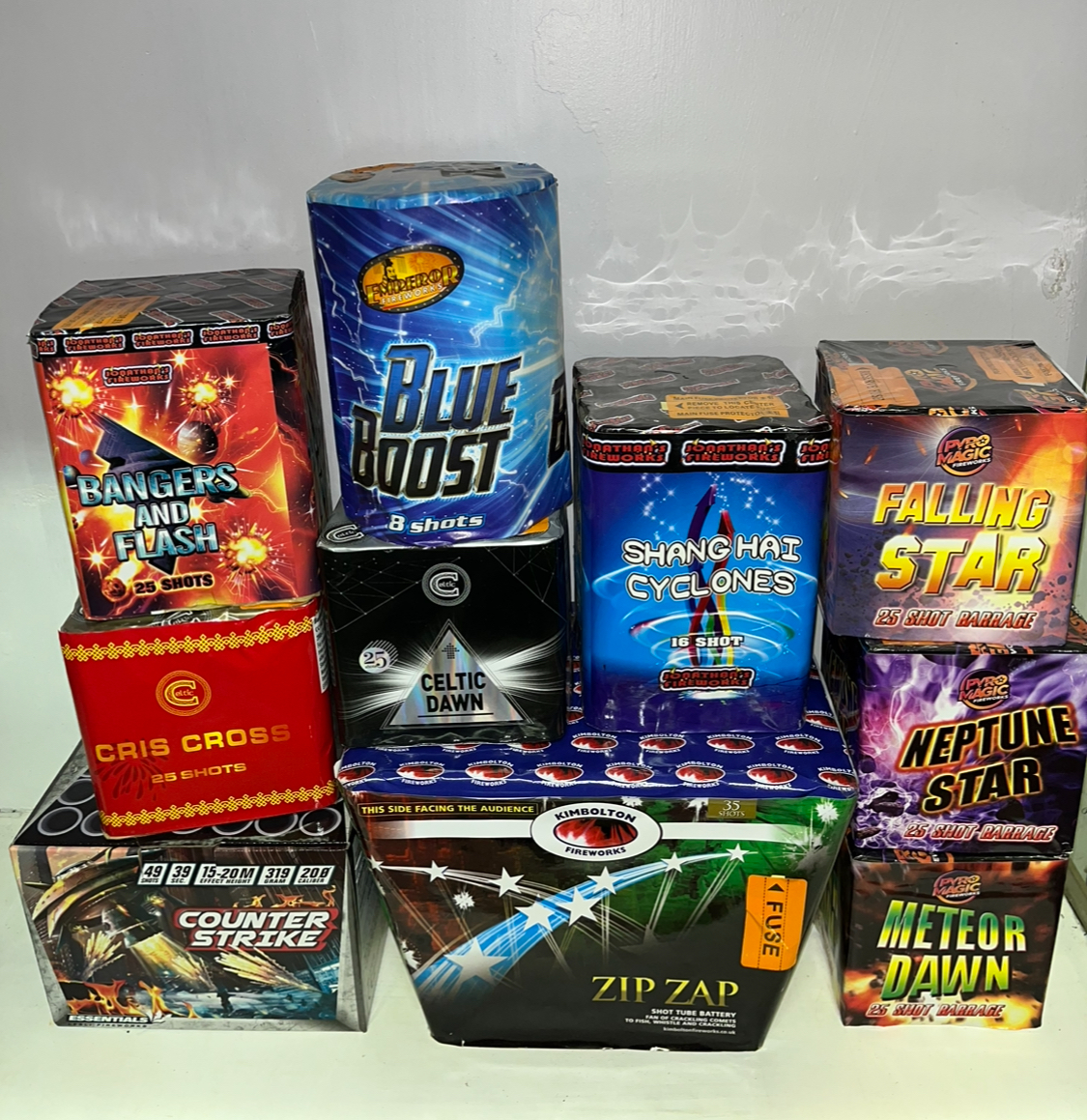 Large Garden Fireworks - Fireworks for Sale in Hertfordshire ...