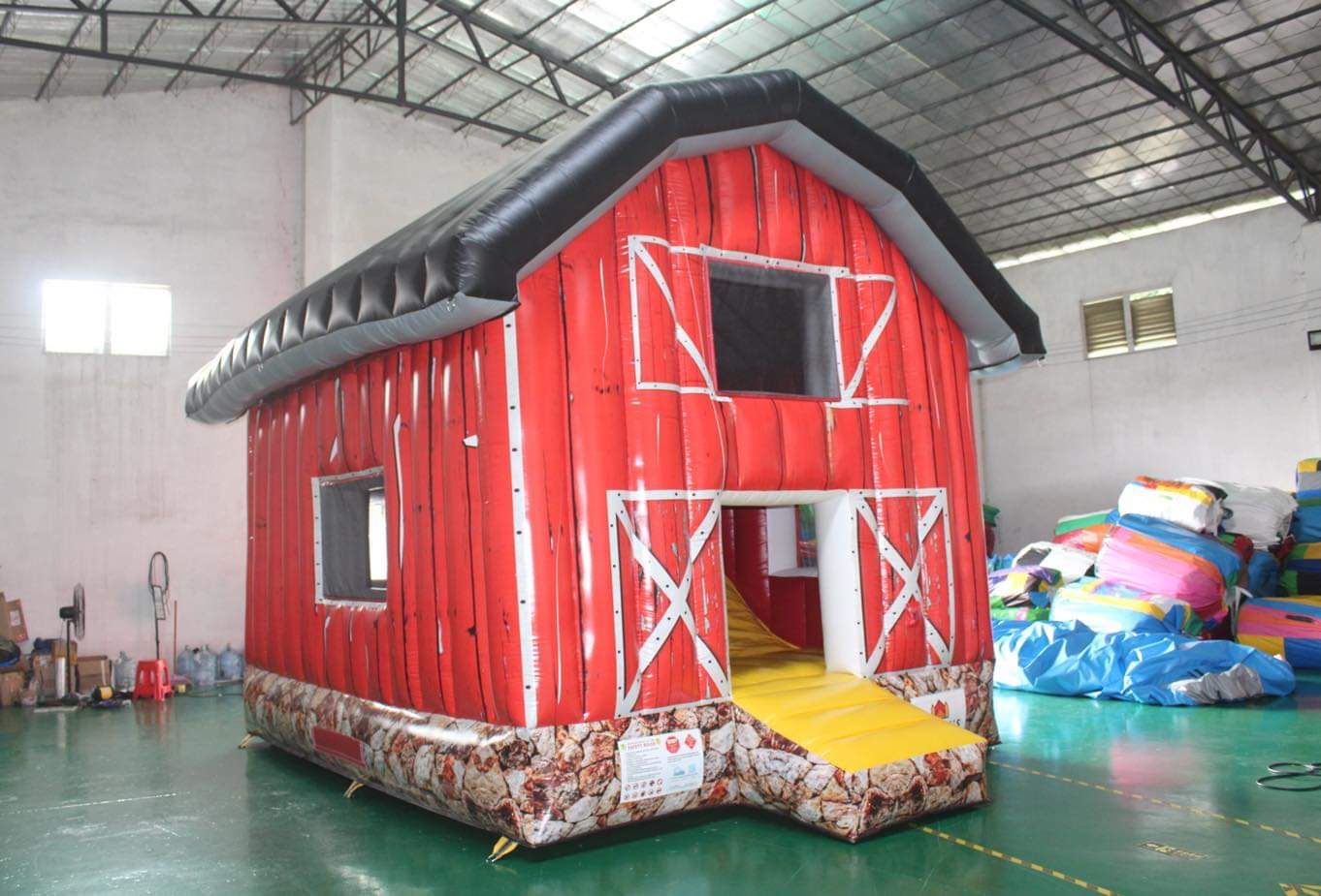 Barn Combo Jumping Castle - Jumping Castle Hire in Melbourne, Pakenham ...