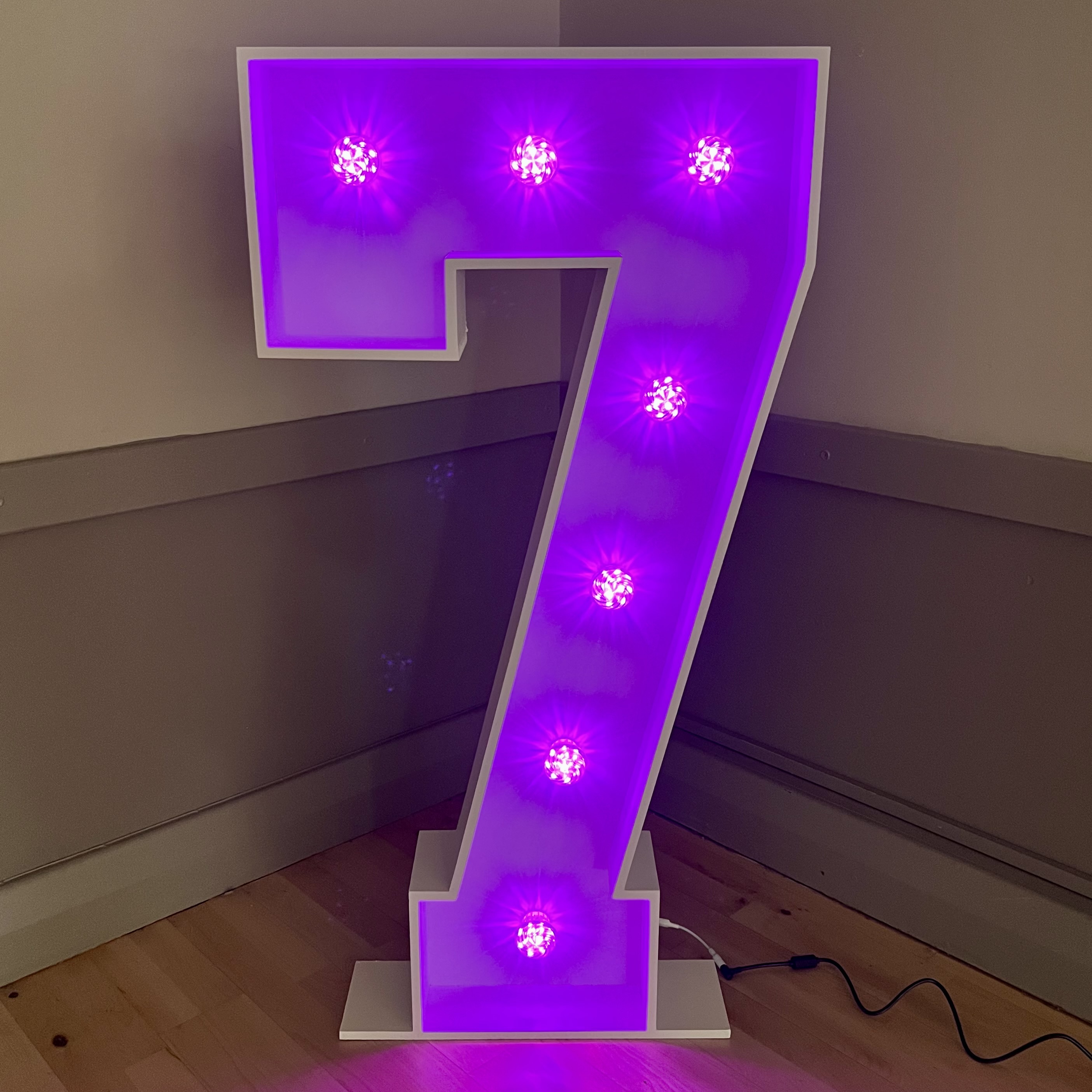 Light-Up LED Number 7 - Bouncy Castle Hire in Crowborough, Tunbridge ...