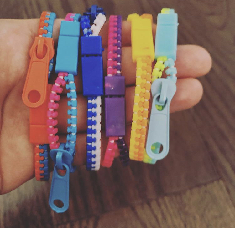 Zipper Fidget Bracelet - Free Sensory Toys | Online Toy Shop | Popular ...