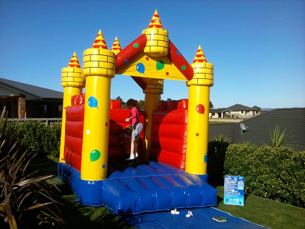 Mini Jumping Castle Hire – Compact Fun for Kids Under 6 | Gold Coast