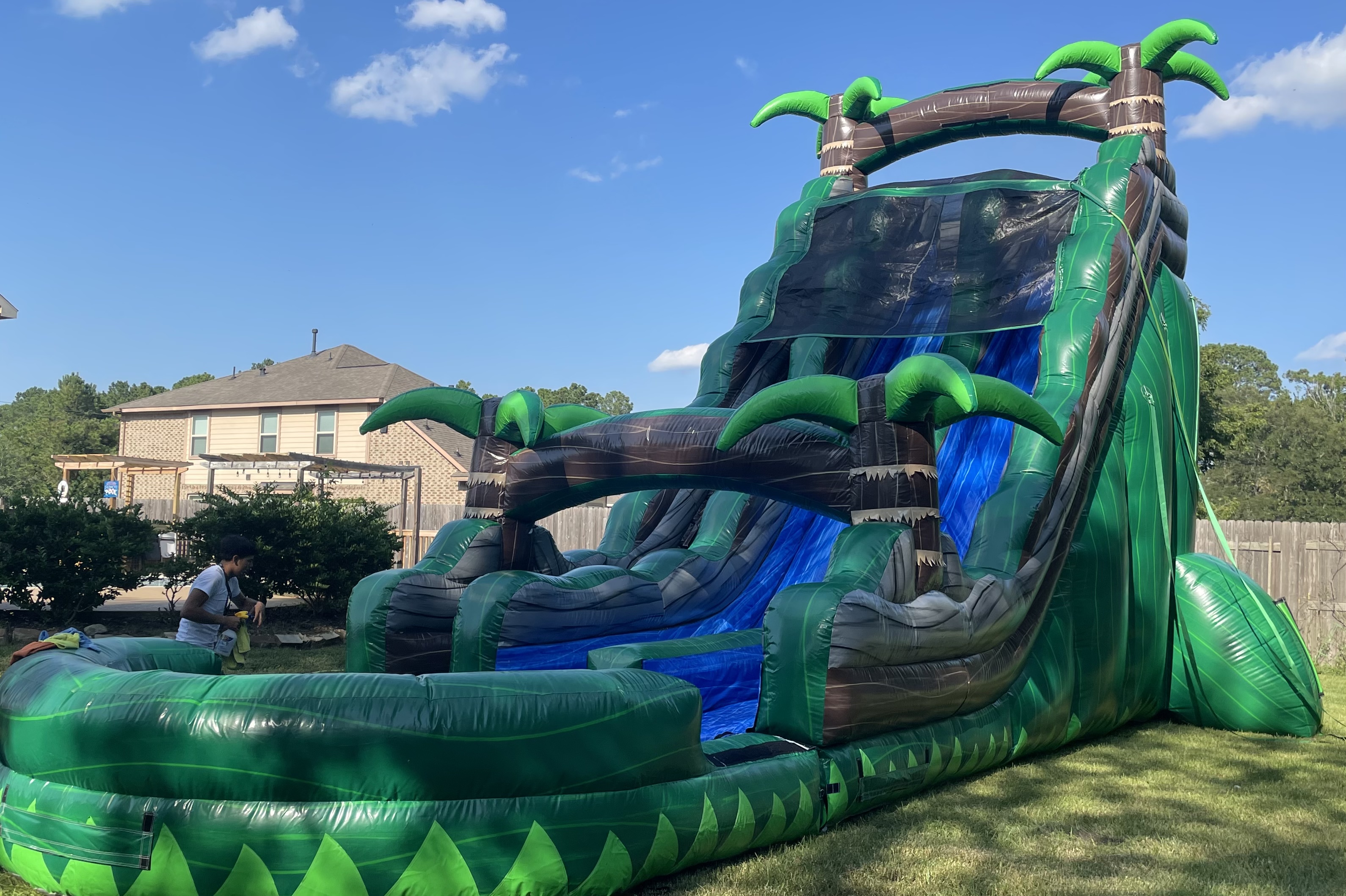 XXL Tropical Water Slide - Party Rentals in Tx | Jump and splash party ...
