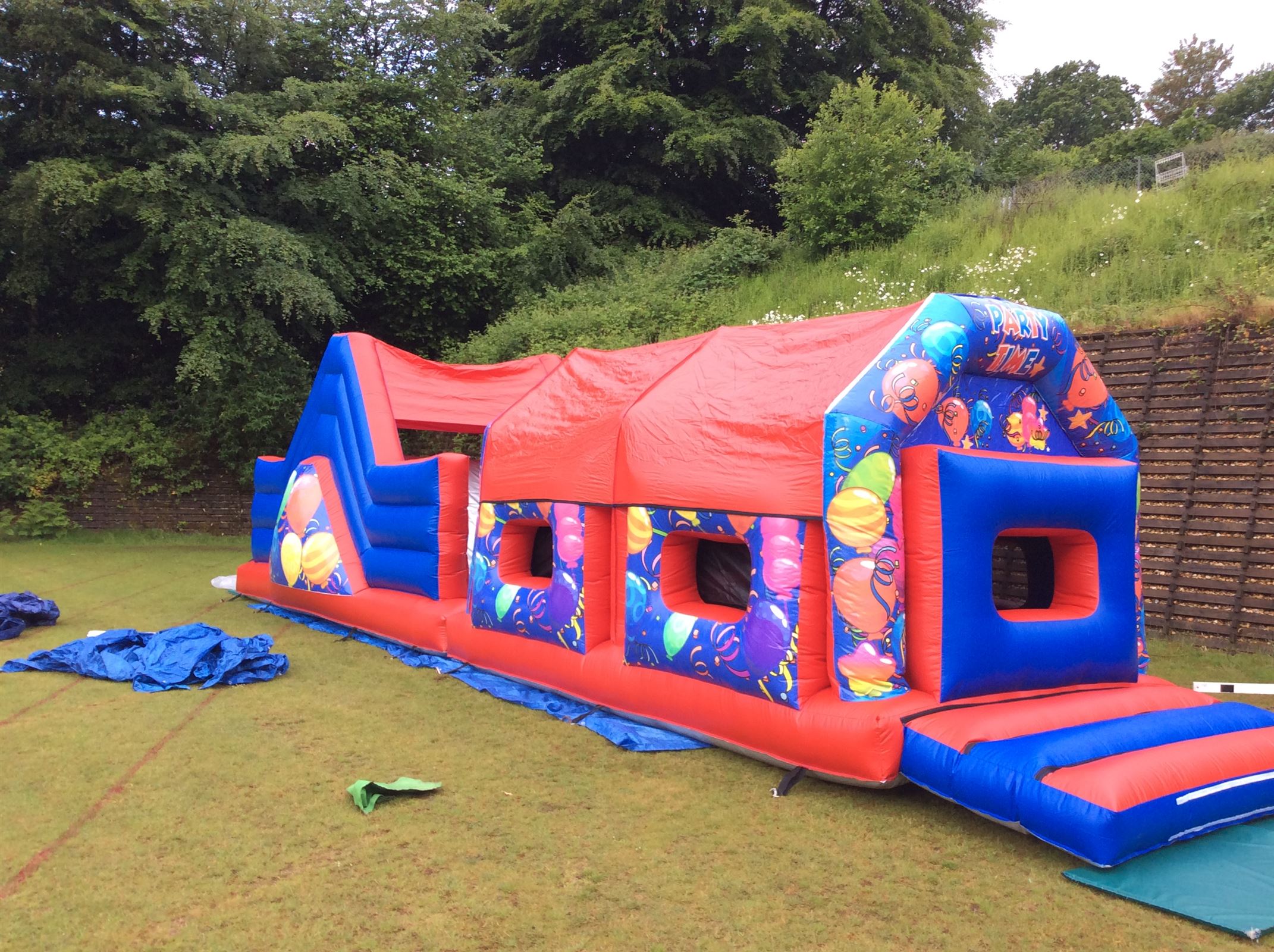 ASSAULT COURSE 11ft x 44ft x 12ft - Bouncy Castle Hire, Soft Play Hire in Surrey, Surbiton ...
