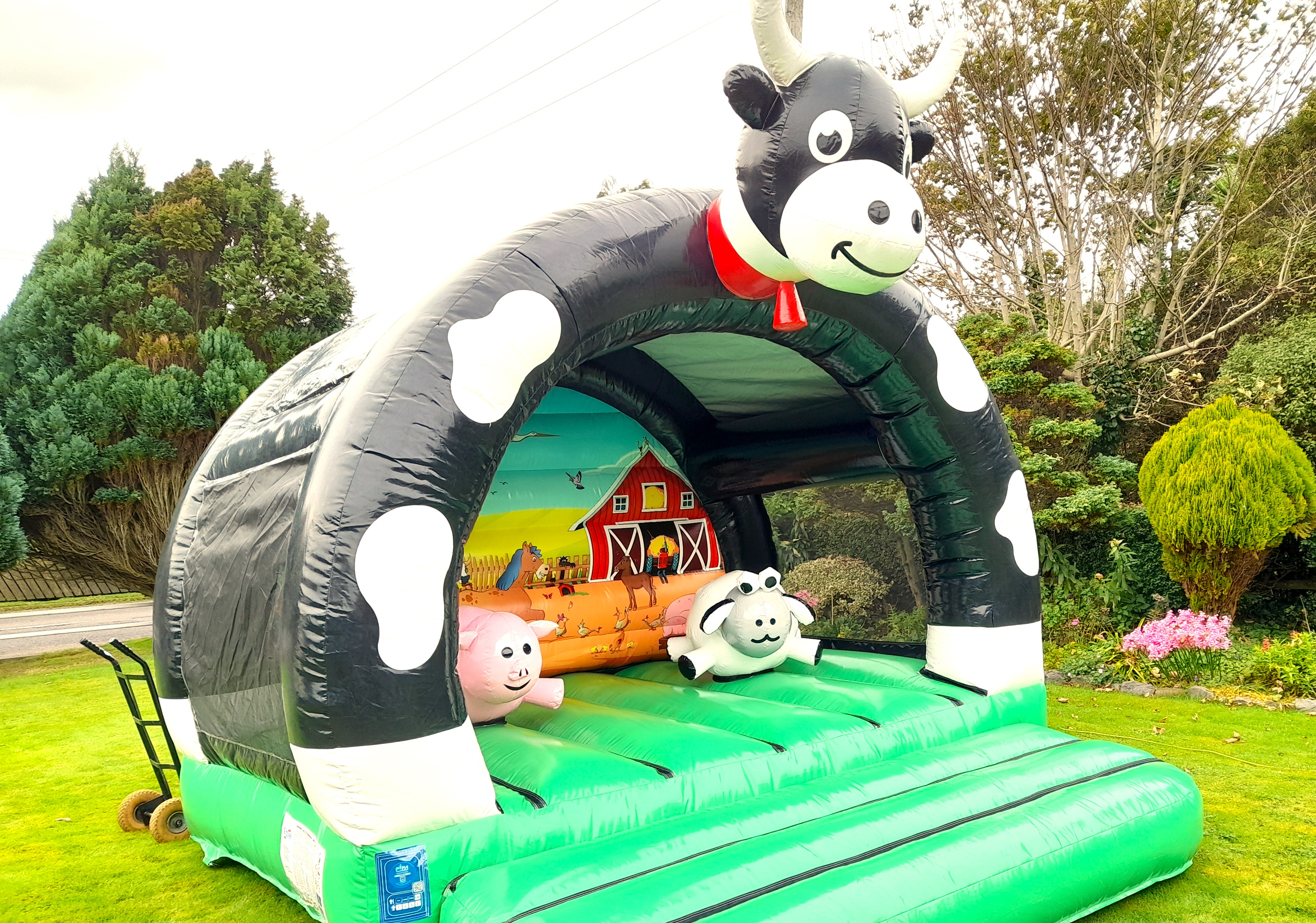 13ft x13ft 3D Farm Castle - Bouncy Castle Hire, Inflatable Game Hire in ...