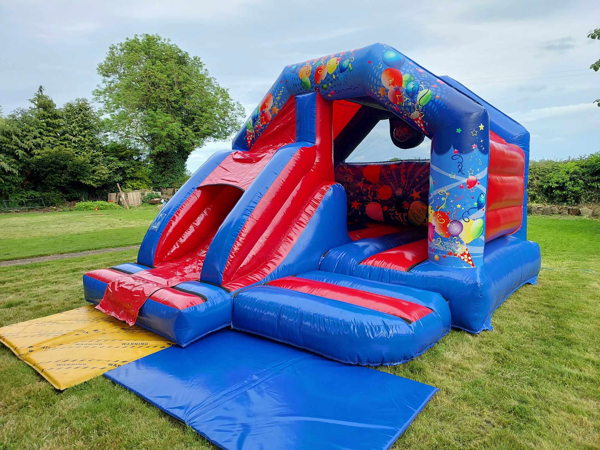 Bouncy Castles with Slide - Bouncy Castle Hire , Food Machines for hire ...