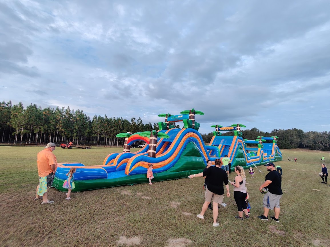 155' Obstacle Course With 4 Slides. Priced for the whole WEEKEND ...