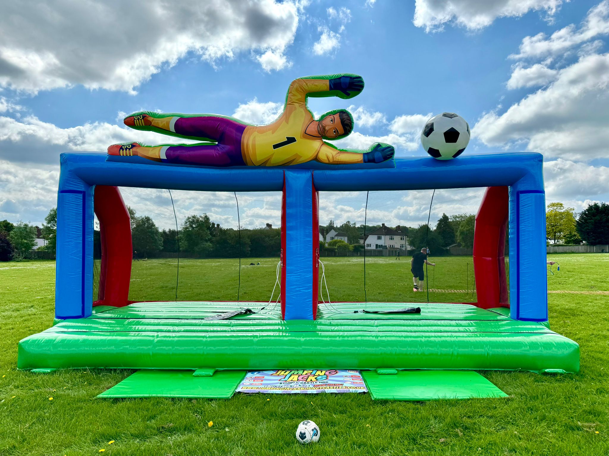 INFLATABLE GAMES - Bouncy Castle Hire in Bromley Croydon South East ...