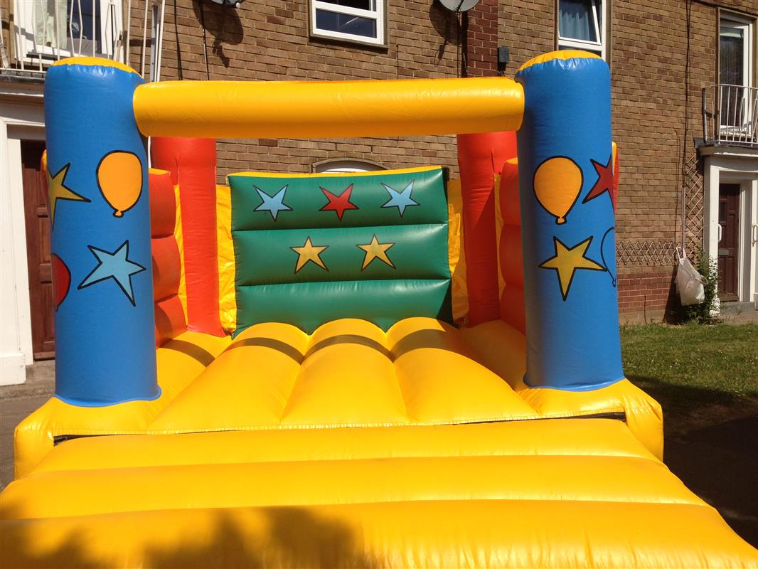 Party Balloon Castle 11 x 14 x 8ft high - Bouncy Castle Hire in Southam ...