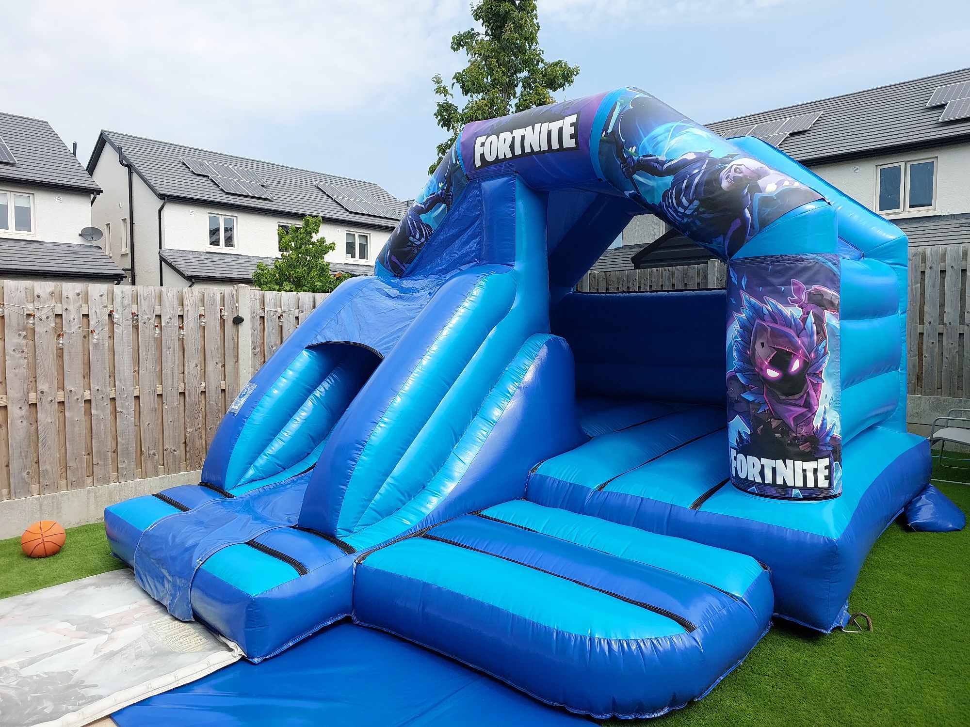 Bouncy Castles with Slide - Bouncy Castle Hire , Food Machines for hire ...