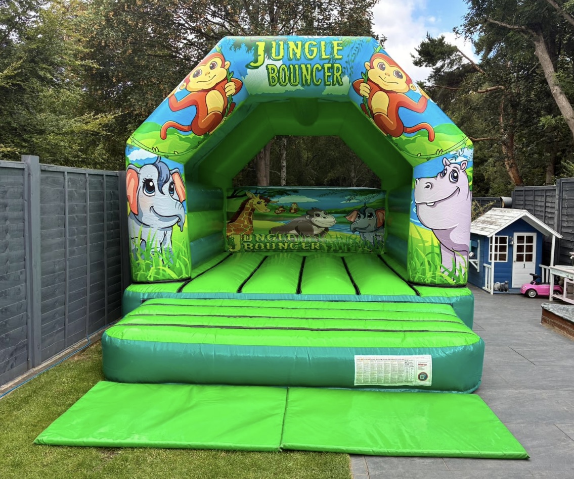 Jungle Theme 12 x 15 - Bouncy Castle Hire, Bouncy Castles, Rodeo bull ...