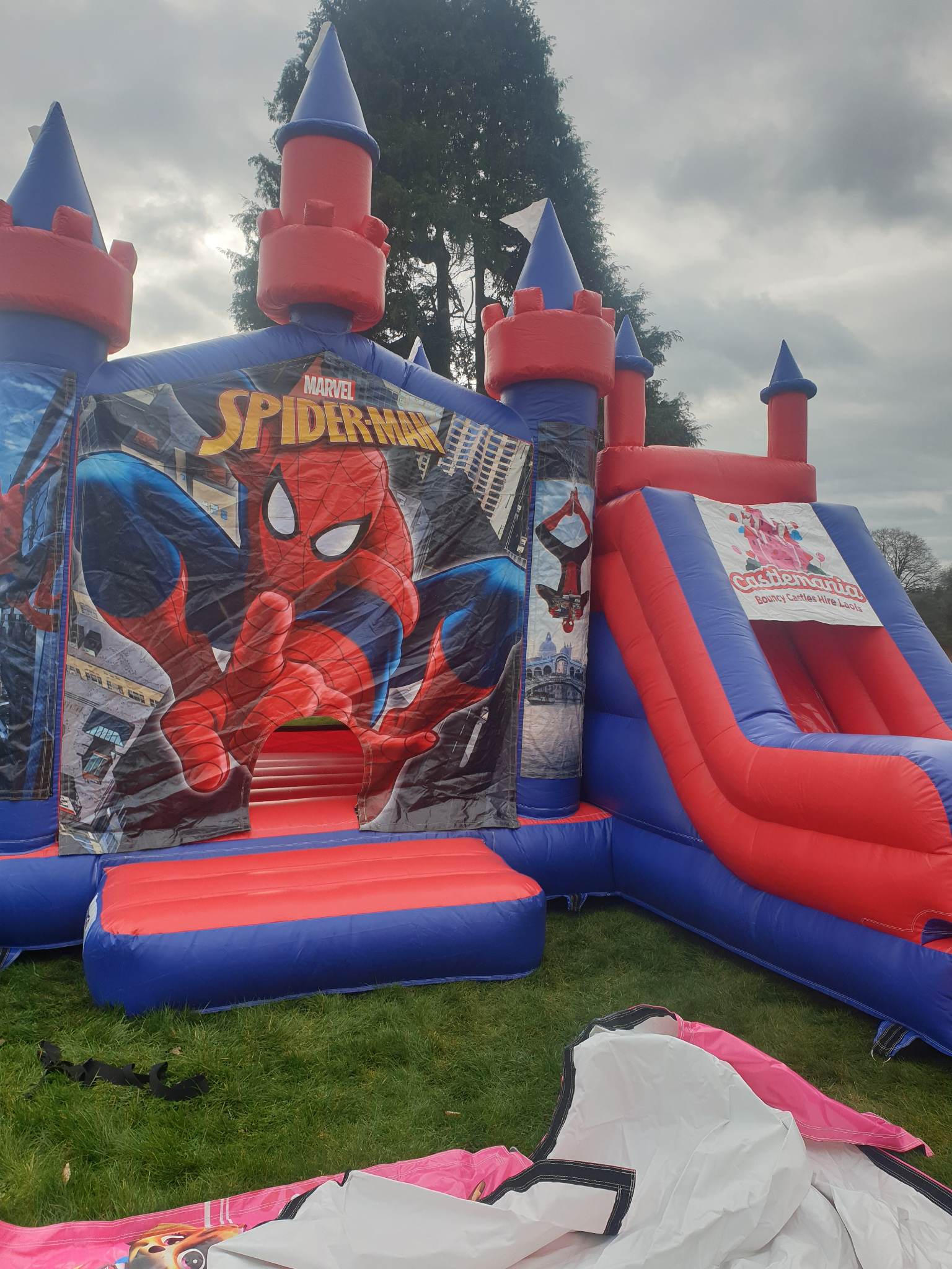 Giant Castles - Bouncy Castle Hire in Mountrath, Portlaoise, Tipperary ...