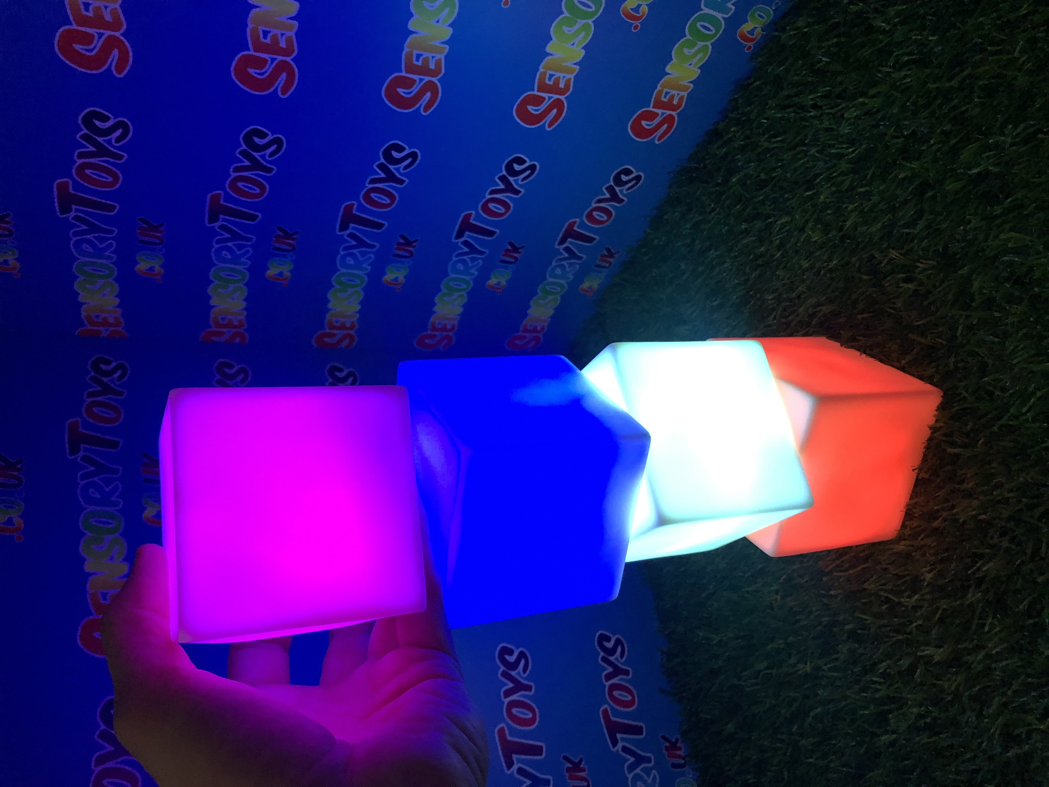 Light Up Sensory Cube - Free Sensory Toys | Online Toy Shop | Popular ...
