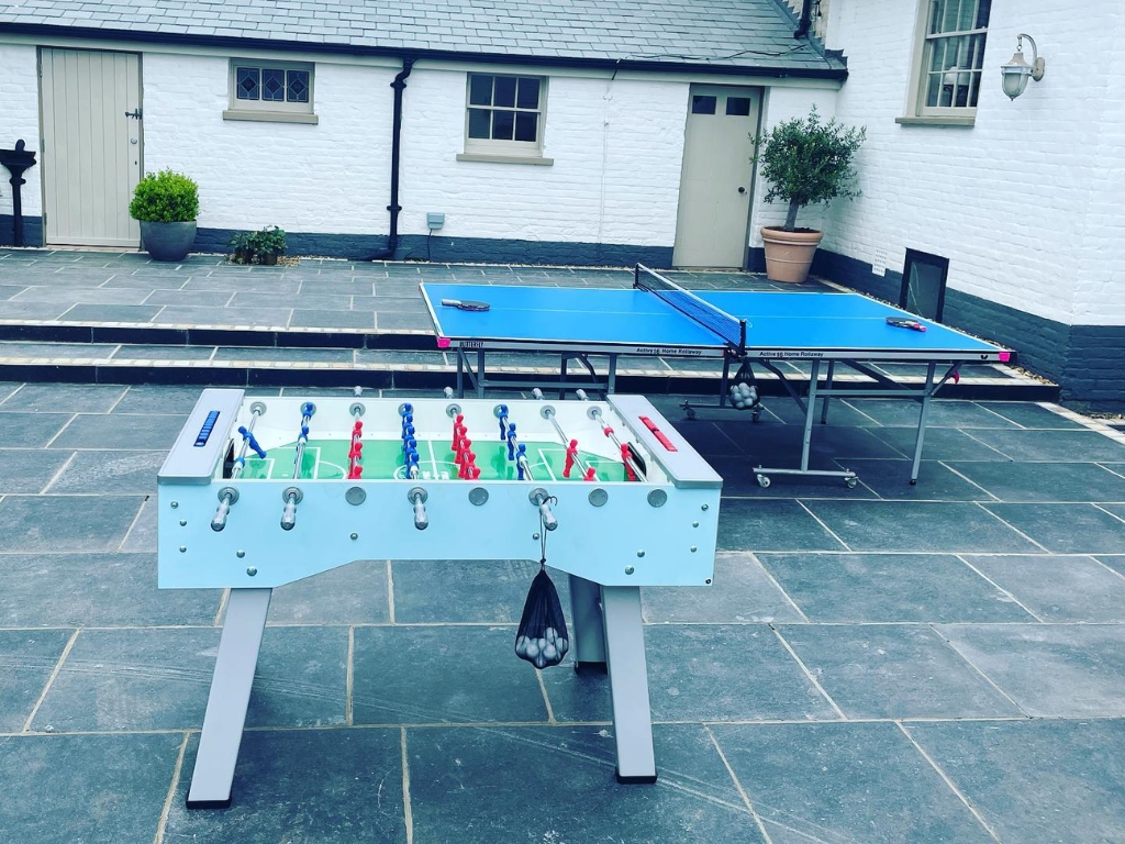 Ping Pong Table Hire - Inflatable, Bouncy Castle, Entertainment, Event ...