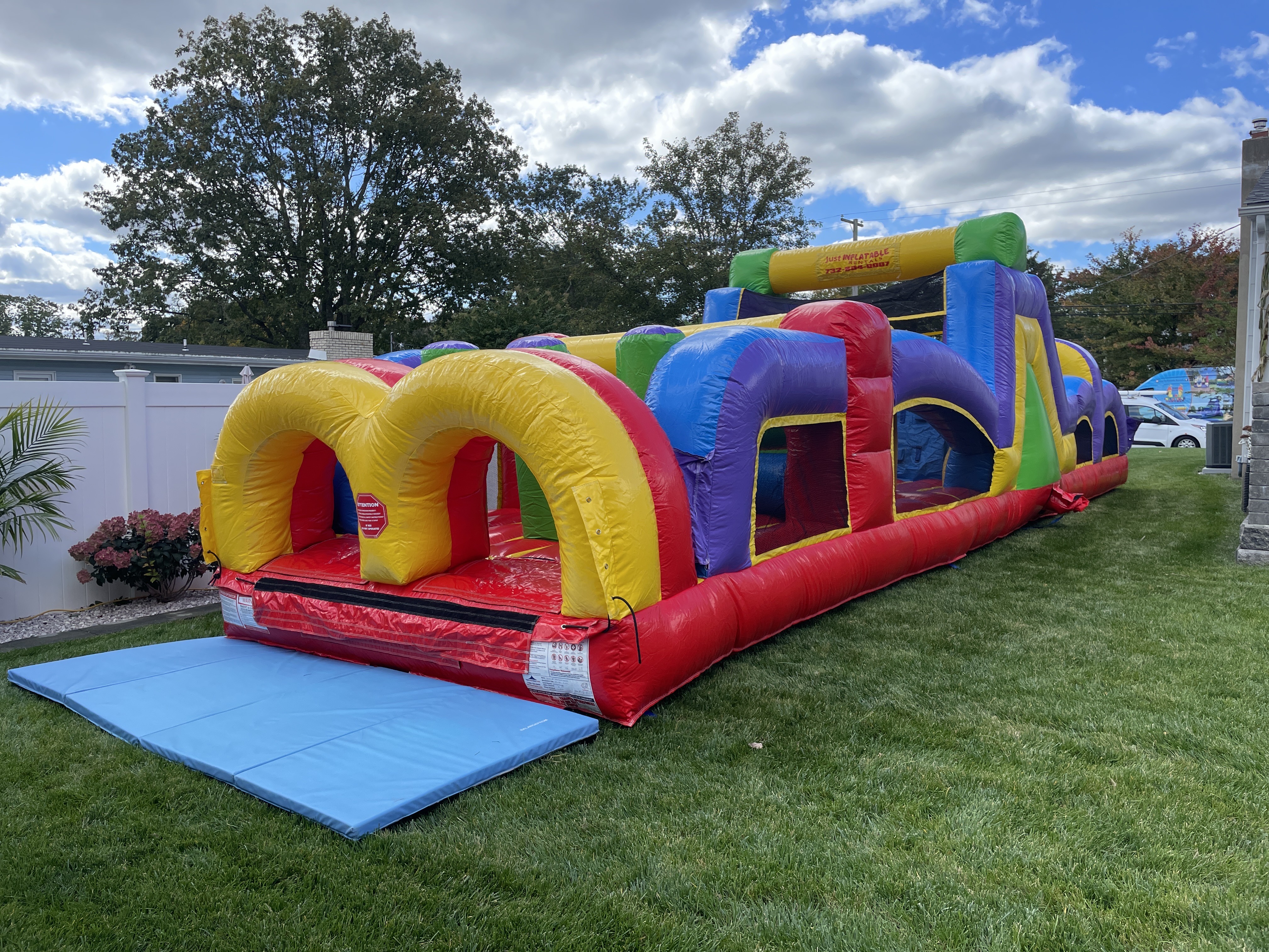 40' Retro Obstacle Course - Bounce Houses, Water Slides And Tent ...
