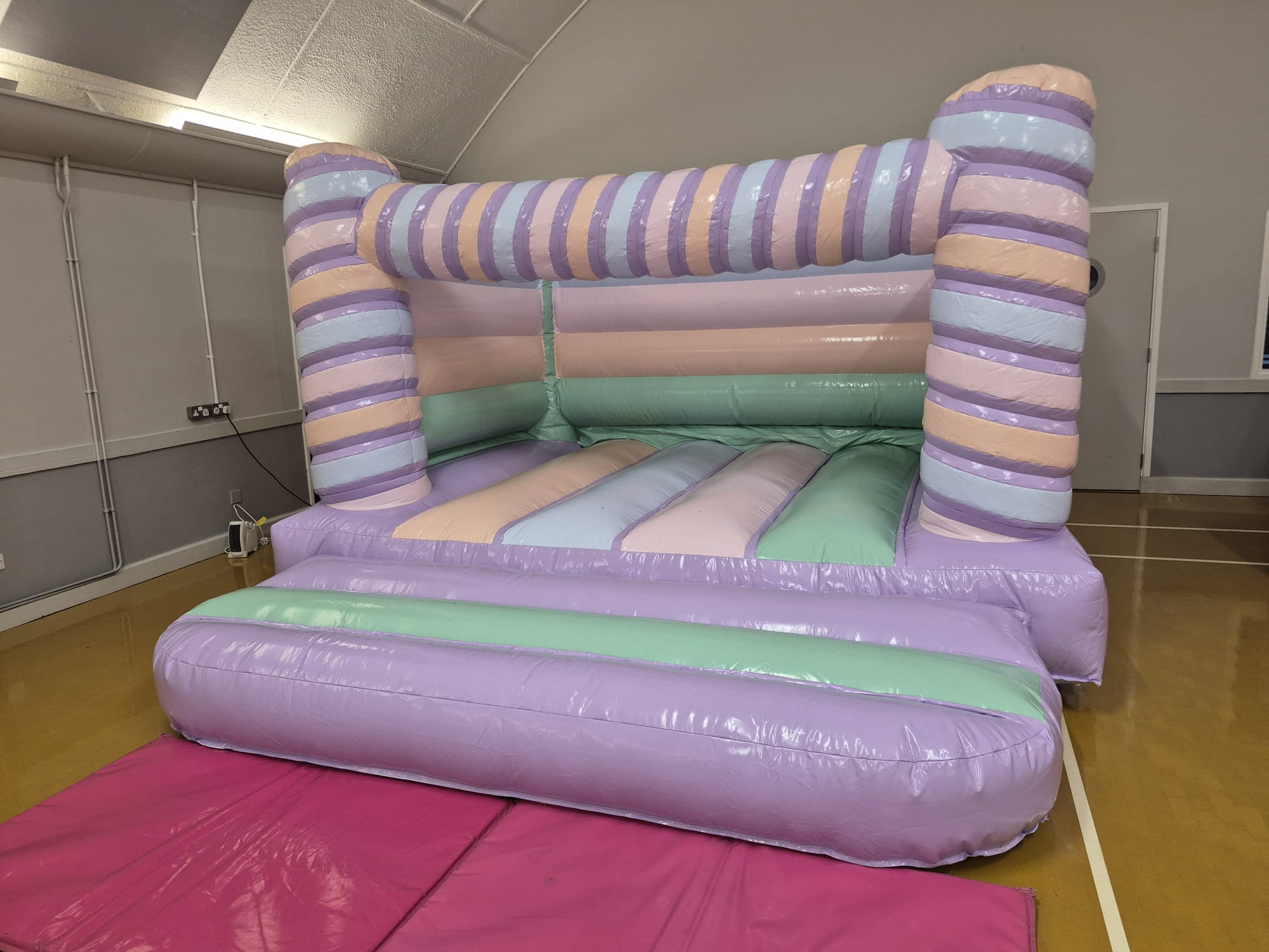 Pastel Castle - Bouncy Castle Hire in Nottinghamshire/Derby ...