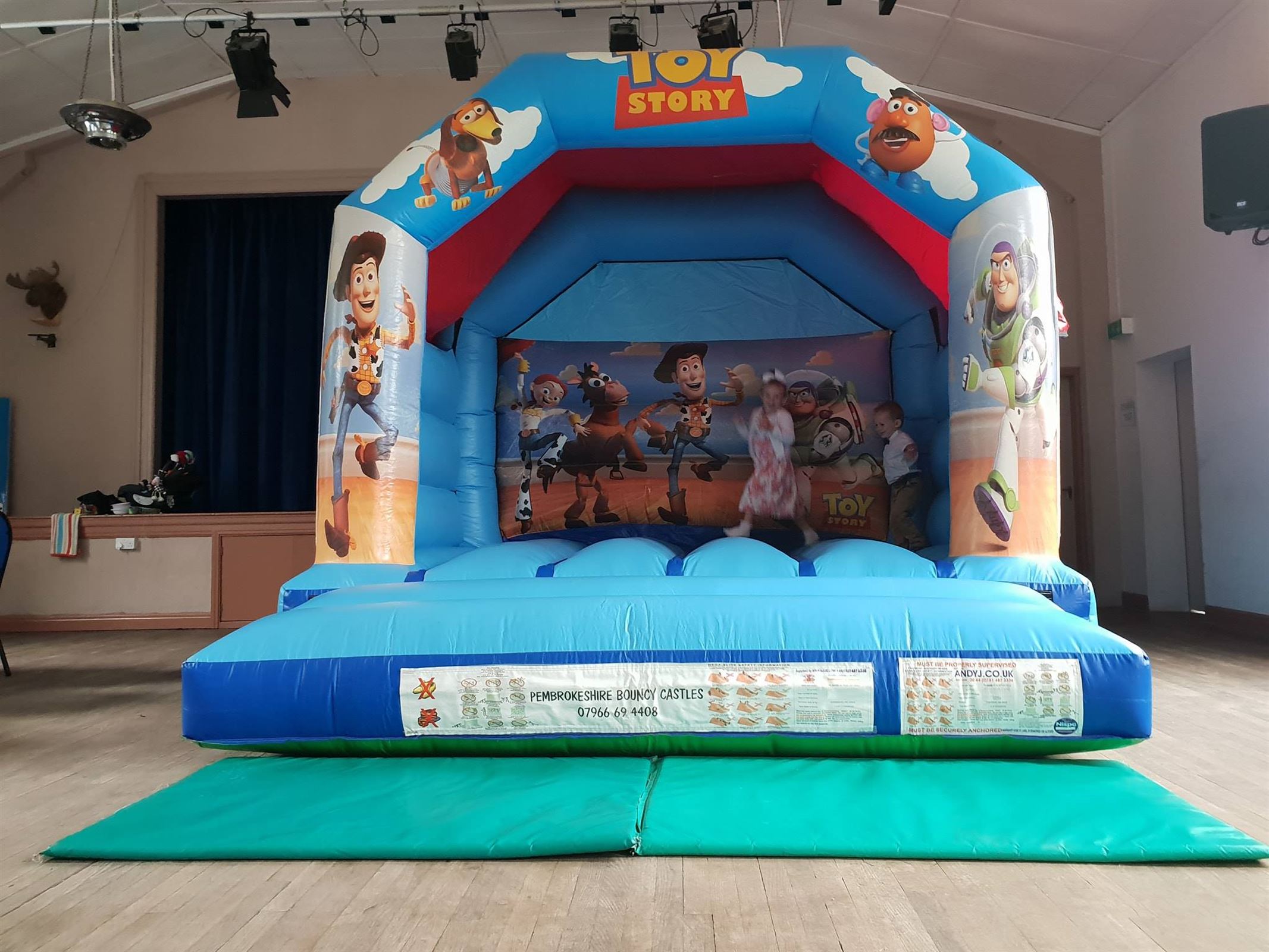 Toy Story Bouncy Castle (Children) - Bouncy Castle Hire in ...