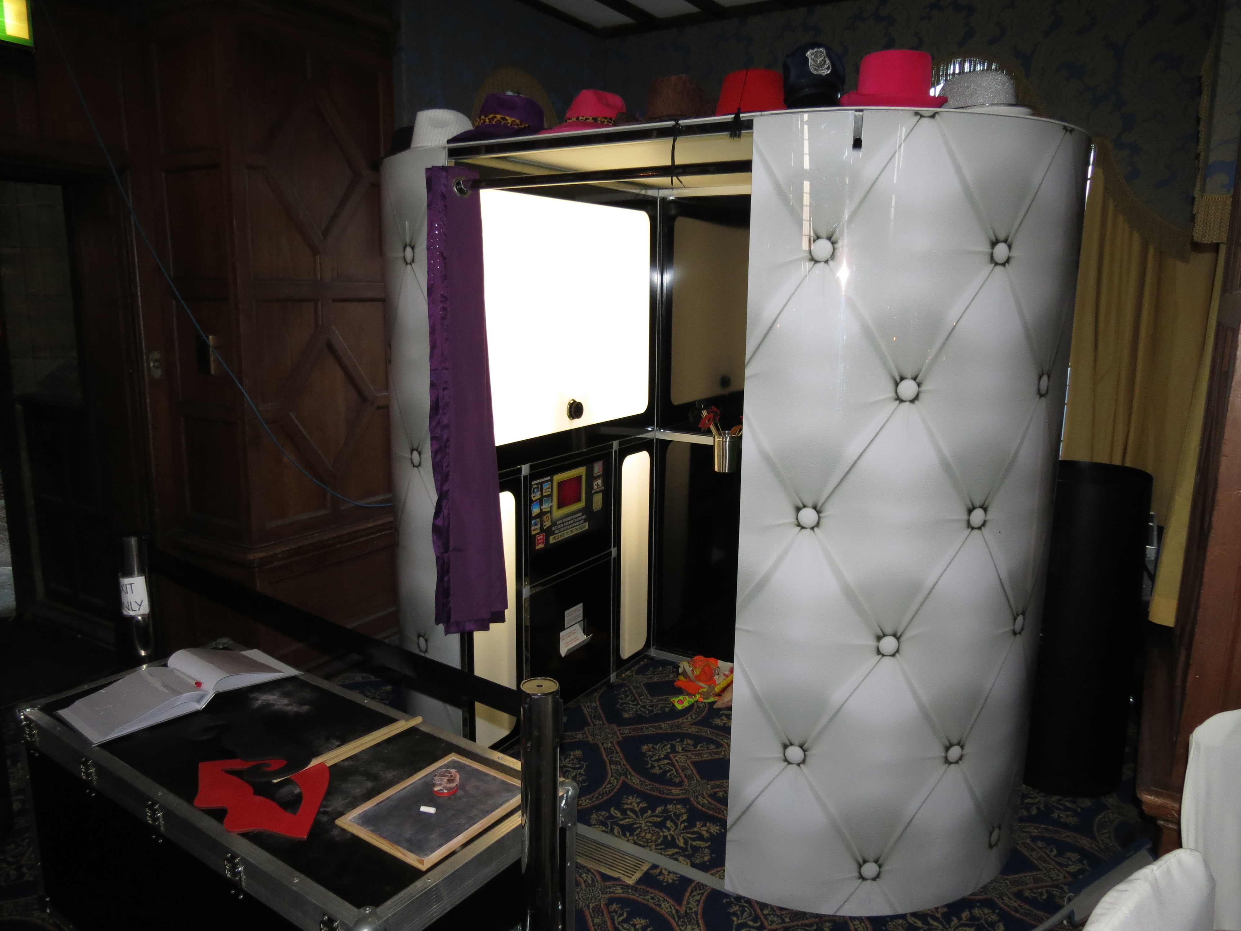 Photo Booth Hire (2 hours) - Bouncy Castle Hire in Nottinghamshire ...