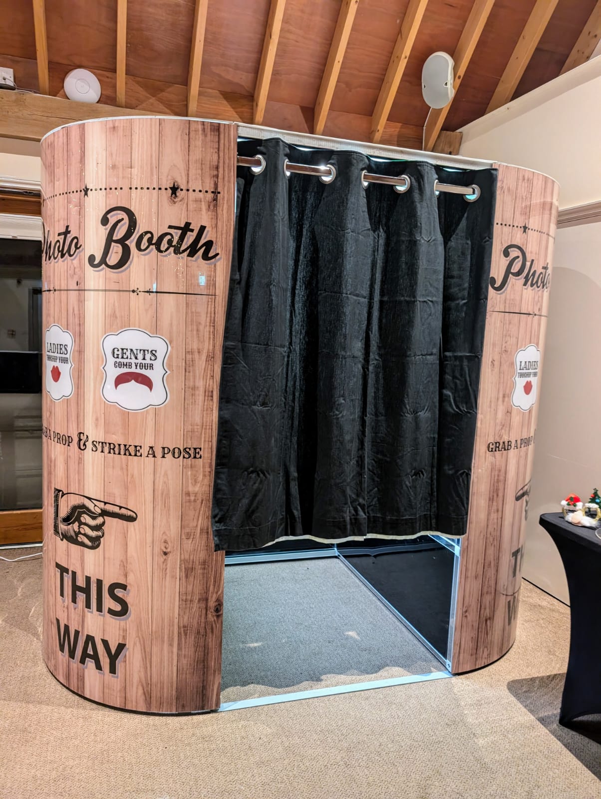 Photo Booth Hire - Inflatable, Bouncy Castle, Entertainment & Party ...