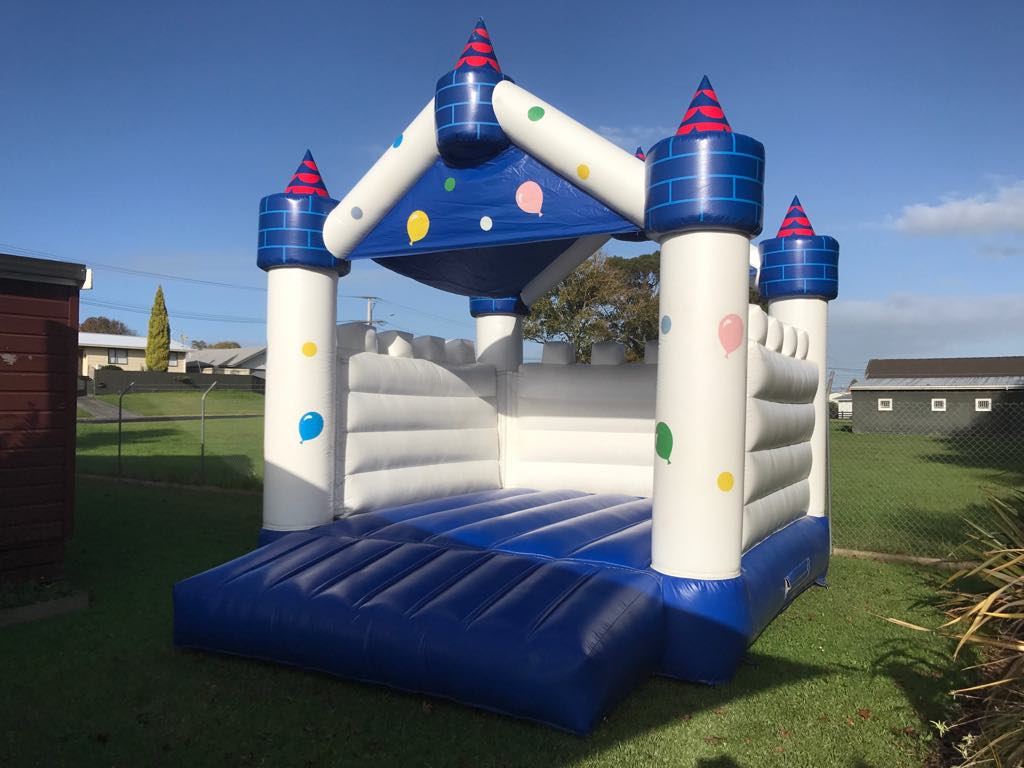 4x4 Blue & White Bouncy Castle - Jumping Castle Hire in Hamilton ...