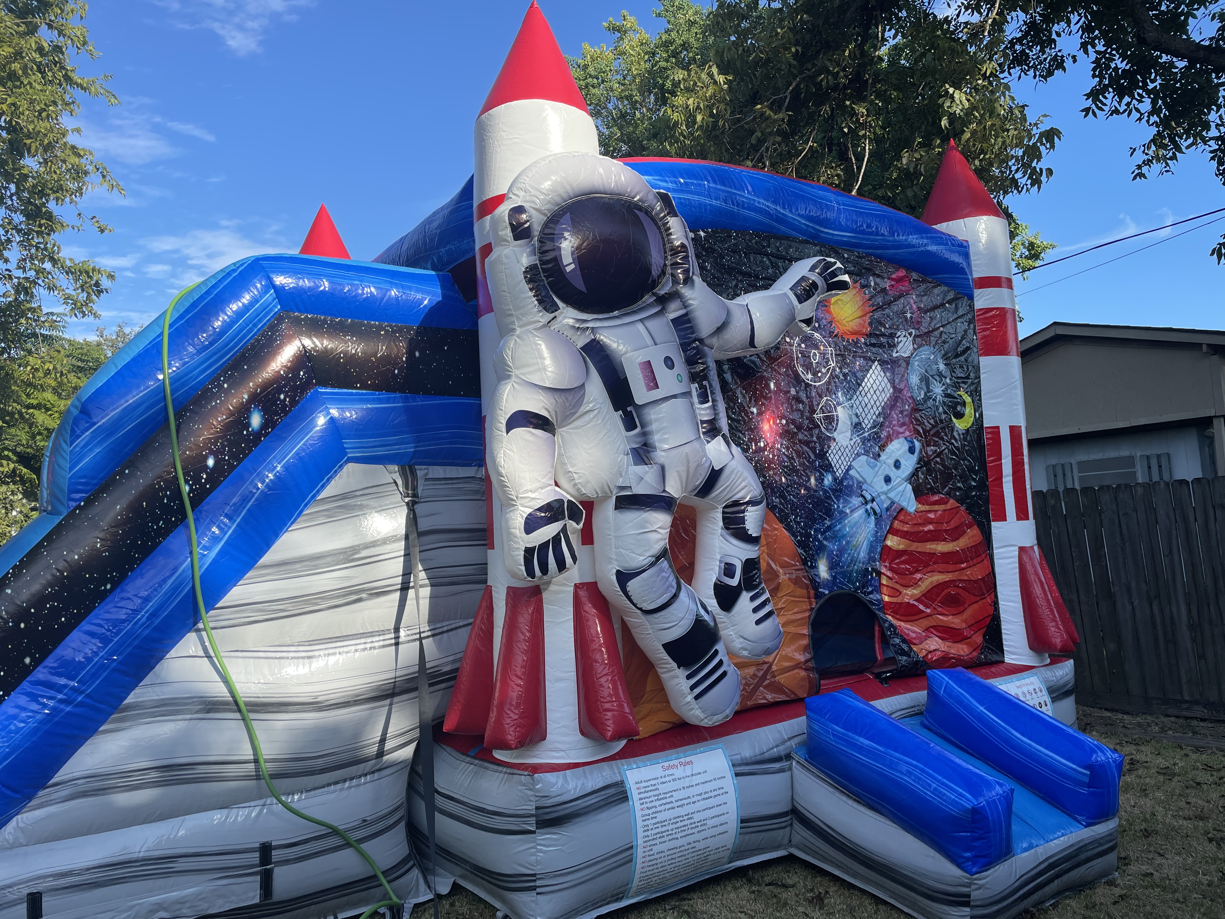 Galaxy Moon Bounce With Slide - Party Rentals in Tx | Jump and splash ...
