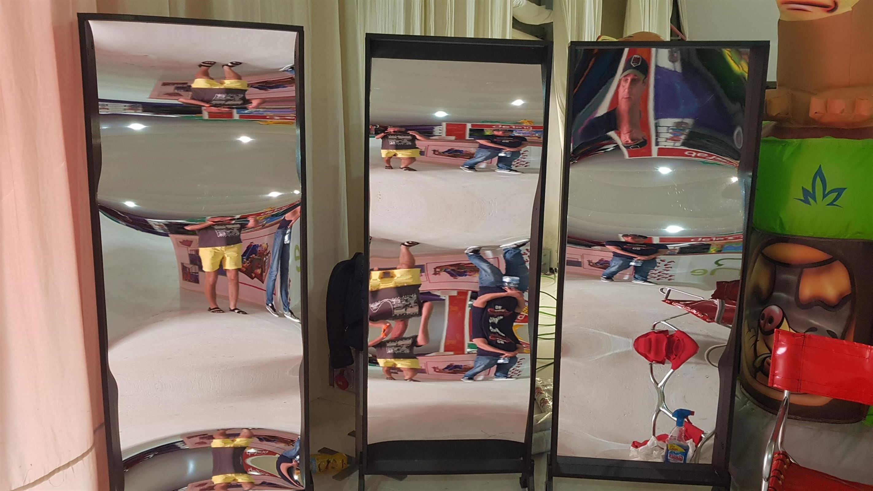 Christmas Fun House Mirrors Hire,Crazy Distorted Mirrors Hire,UK