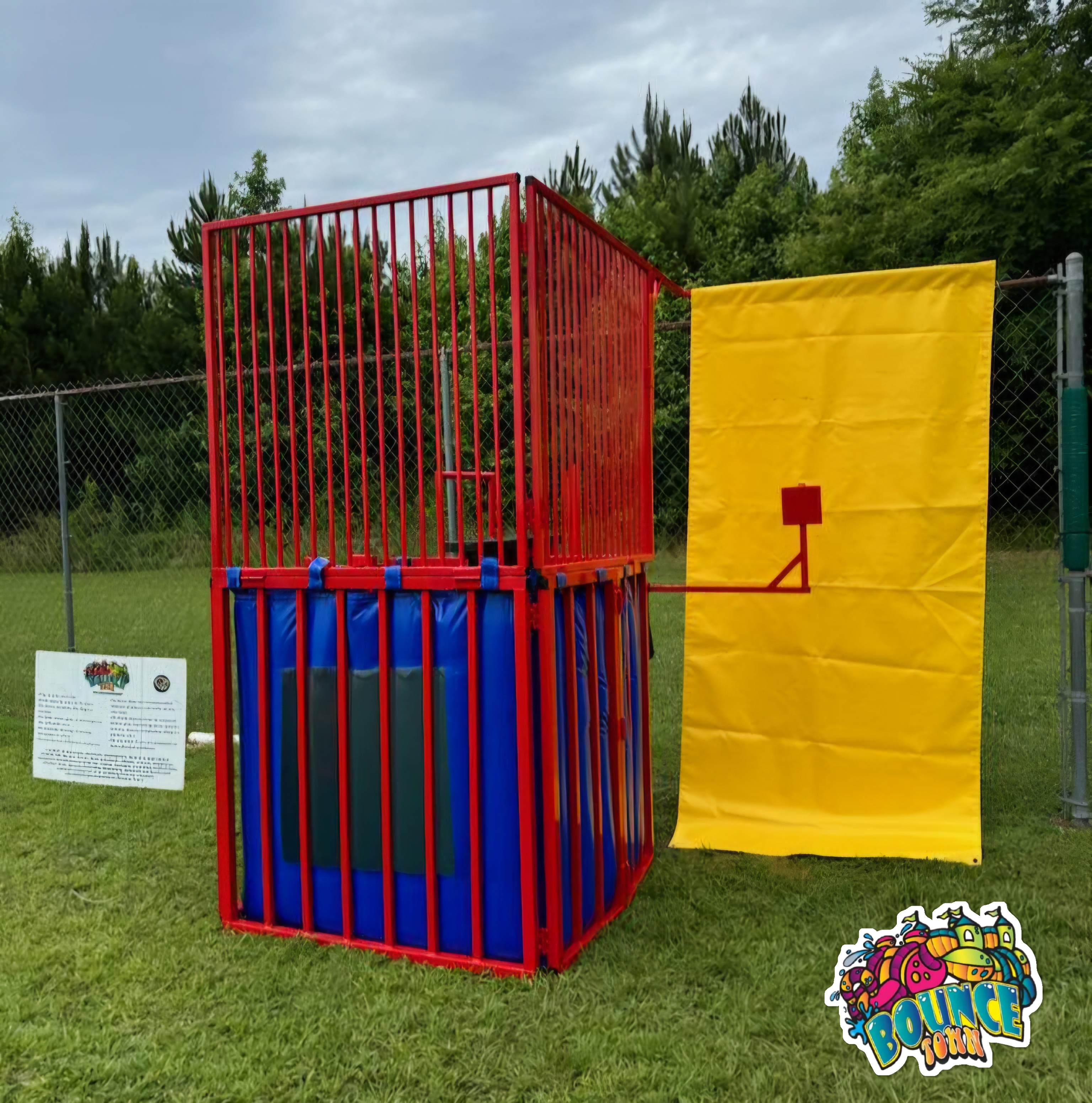 Dunk Booth 💦 - Rent in NC | Bounce Town