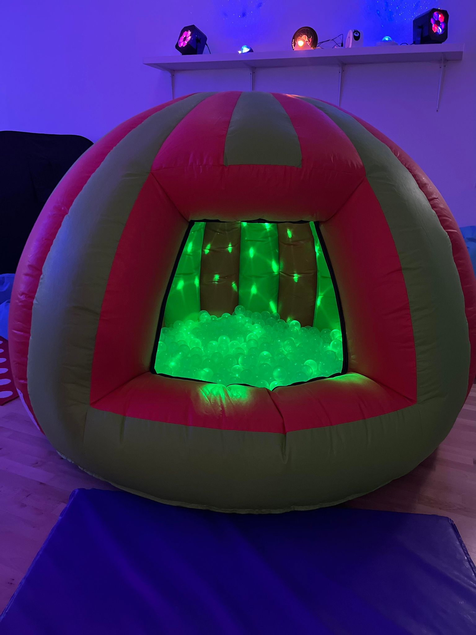 Sensory Dome Ballpool - Bouncy Castle Hire in Cleveland | Wobbly Wot Notz