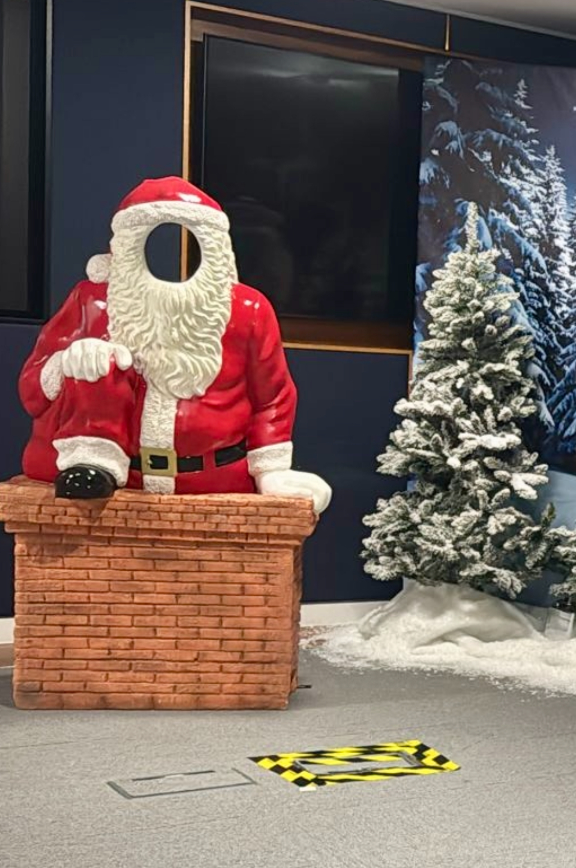Santa Photo Op – Life-Sized Santa for Your Christmas Event