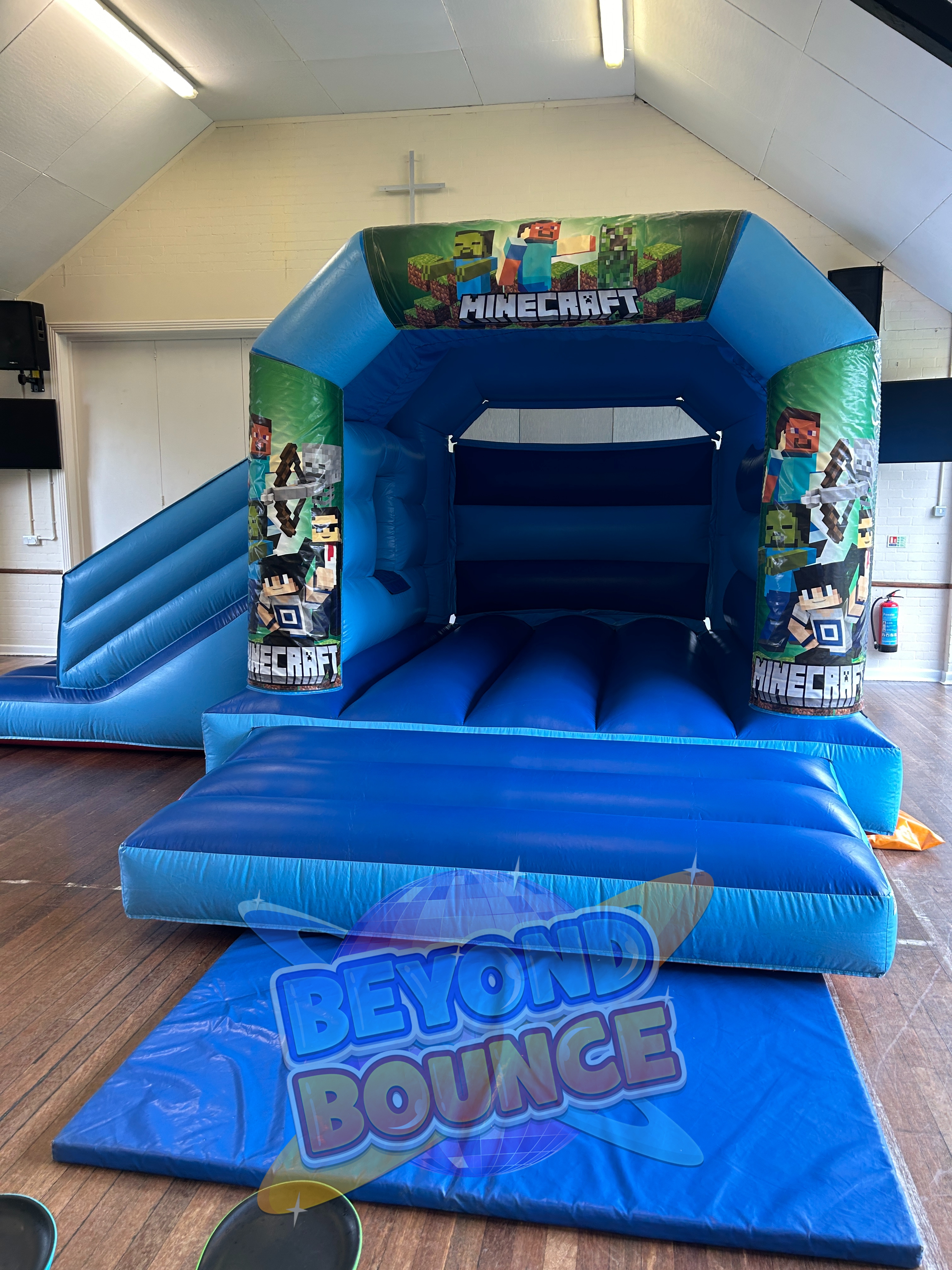 Bouncy Castles with Slides Hire in Gillingham, Rochester, & Chatham