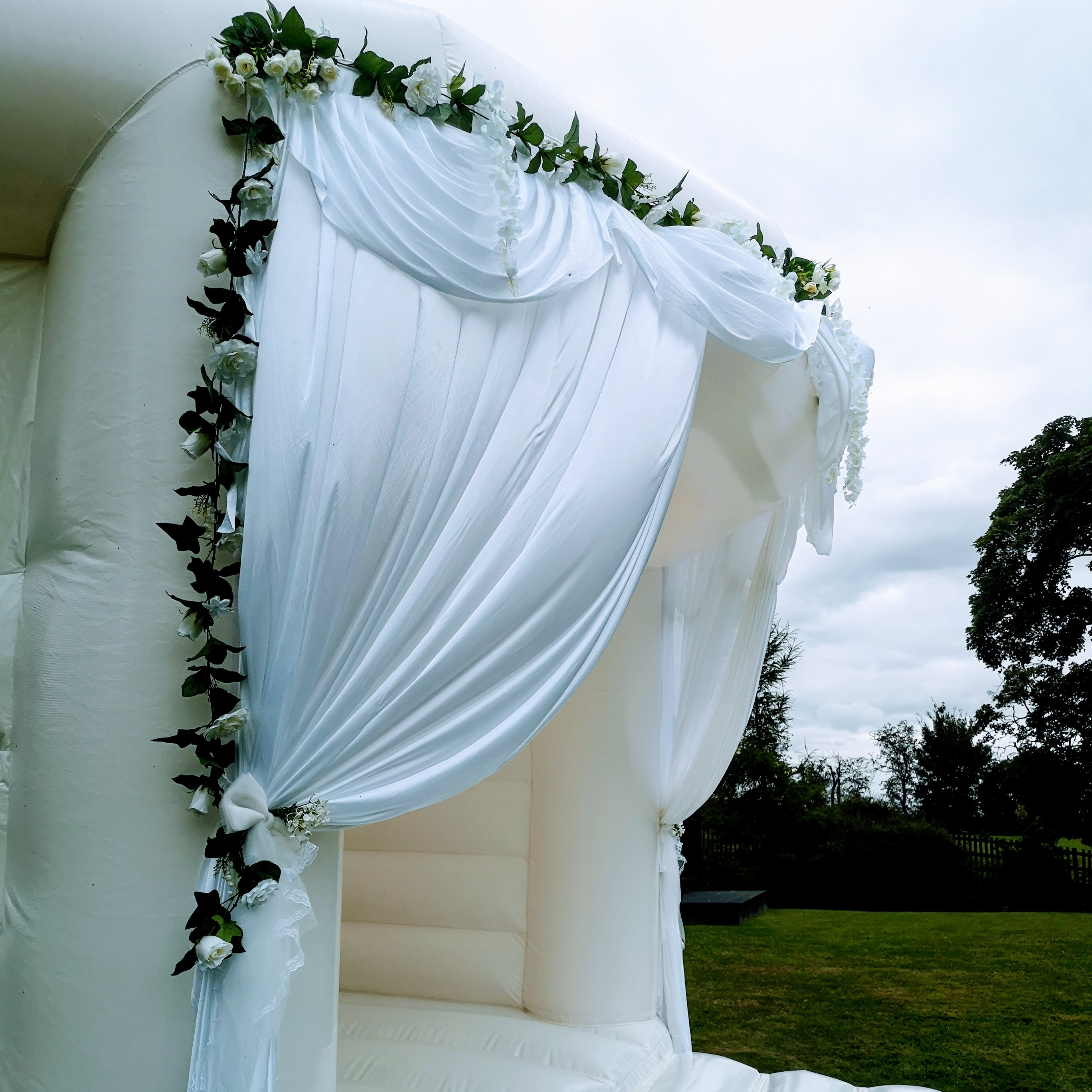 White Castle - Inflatable, Bouncy Castle, Entertainment & Party Hire in ...