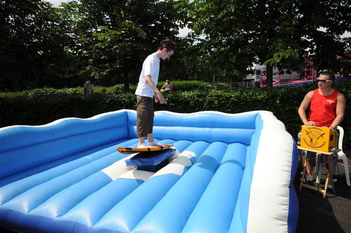 Surf Simulator Hire,Surfing Simulator Game For Rental,Essex,London,UK