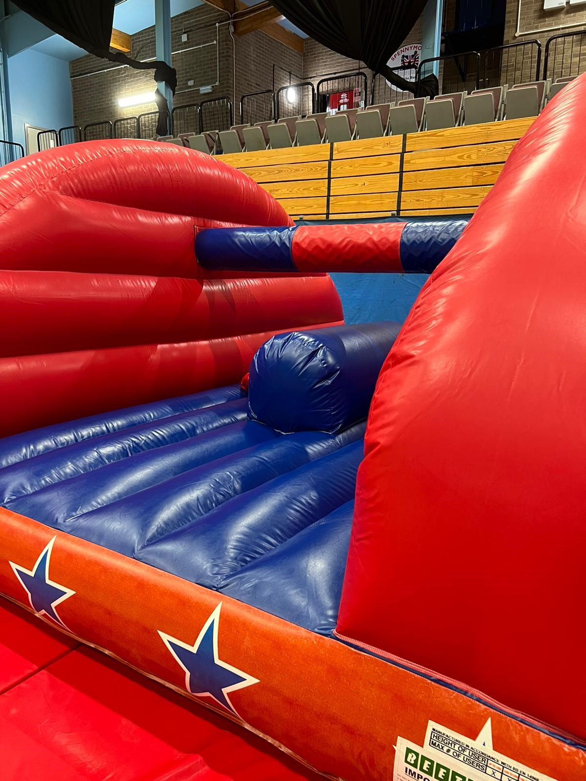 pillow wars - Bouncy castle, inflatables, and entertainment Hire in DH1 ...