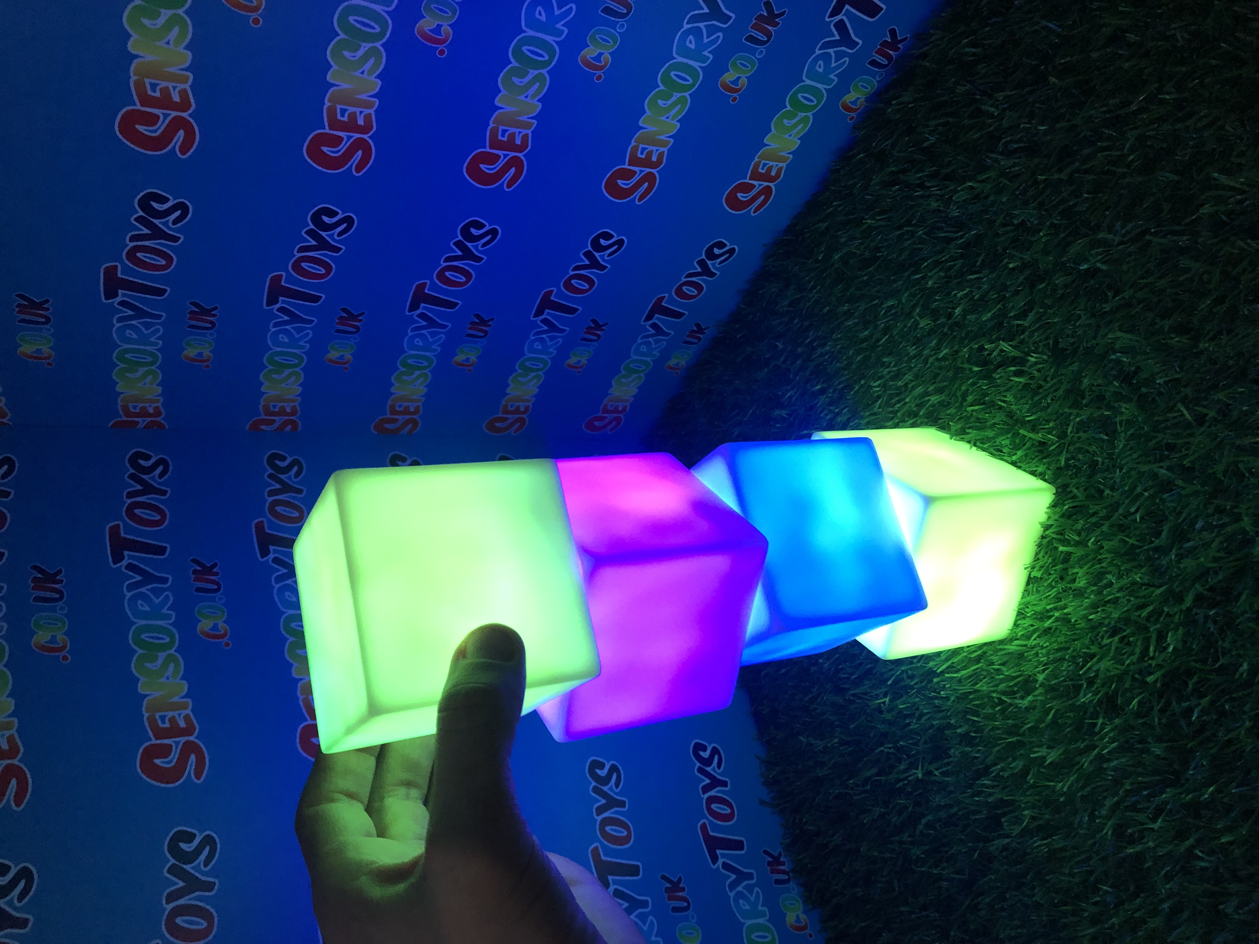 Light Up Sensory Cube - Free Sensory Toys | Online Toy Shop | Popular ...