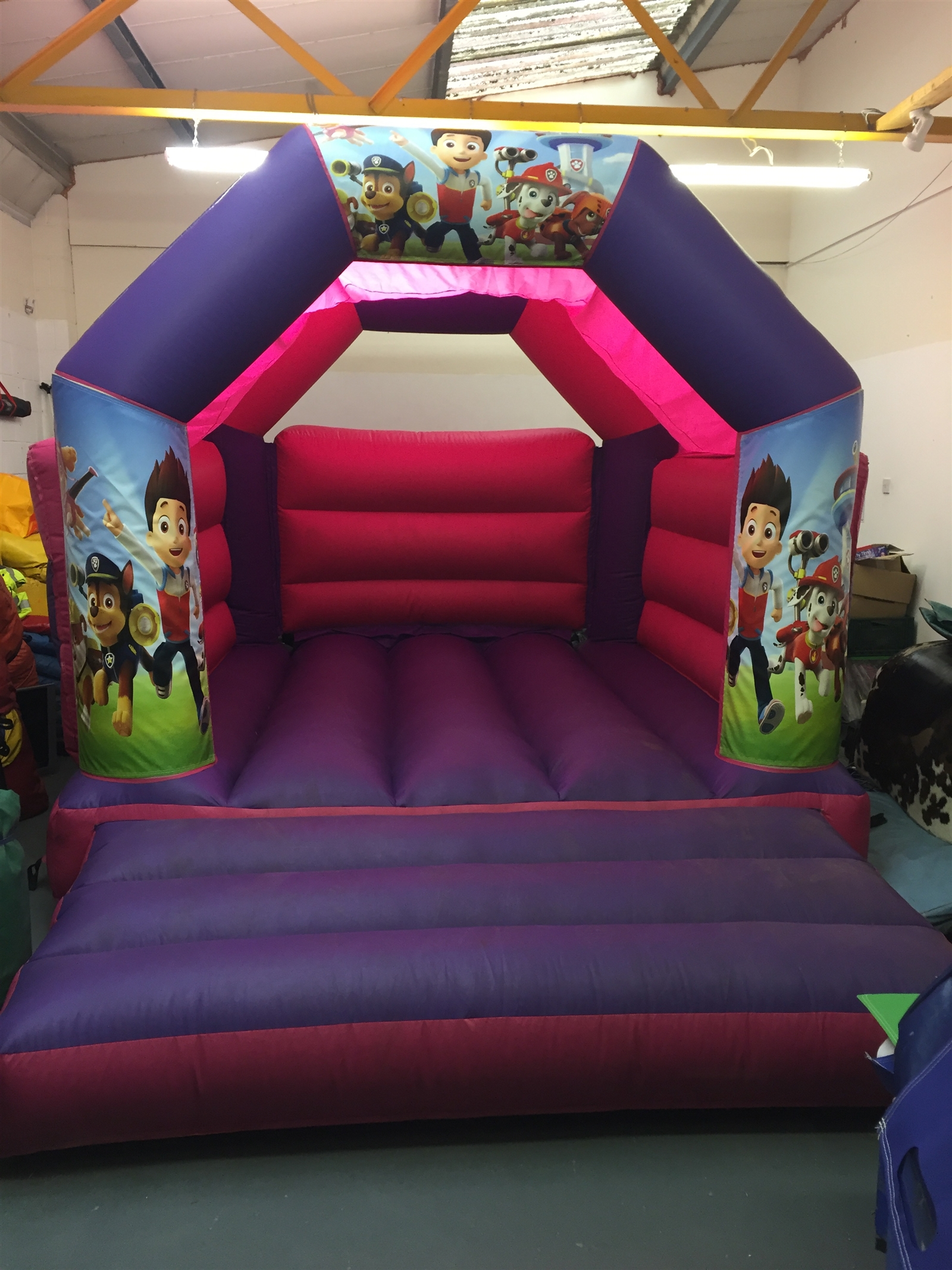 Big Bounce Entertainments | Bouncy castles