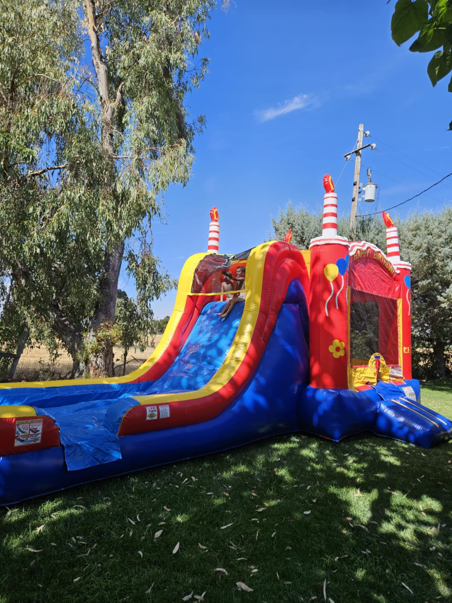 Combo Bounce Houses - Bounce House Rental in Ca | Ty's Bounce Barn