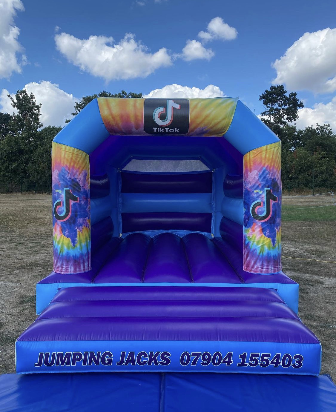 11x15 Changeable Velcro Panels - Bouncy Castle Hire in Bromley Croydon ...