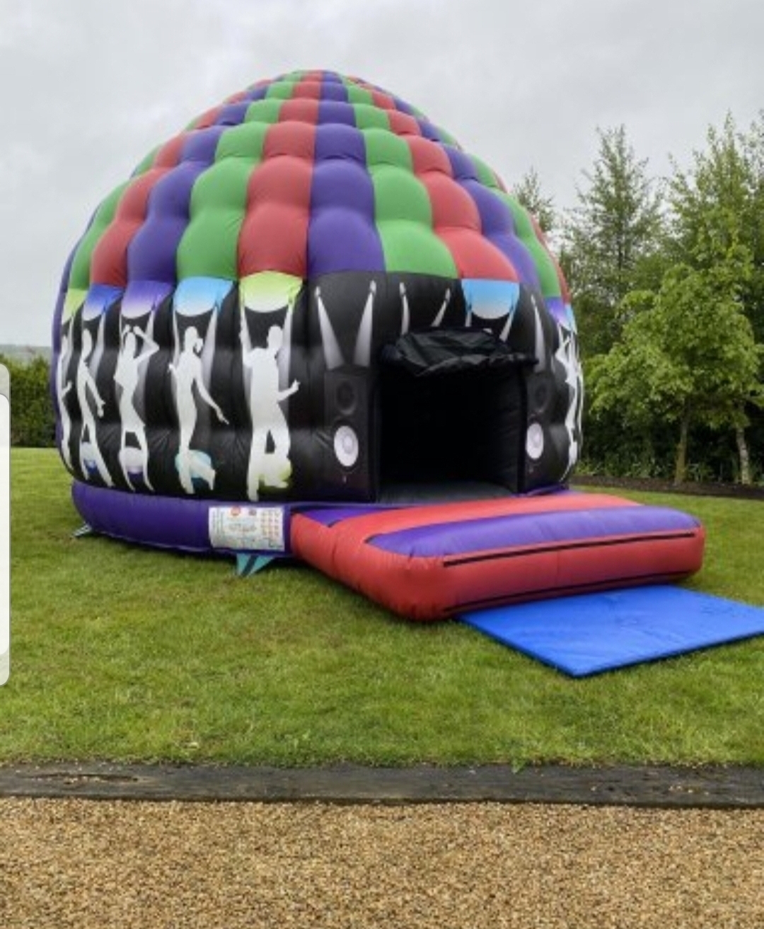 Bouncy Castle Hire - Affordable Buffet Style Catering & Bouncy Castle ...