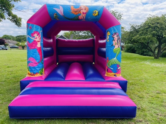 Mermaid Castle - Hire in Bicester | Bicester Inflatables